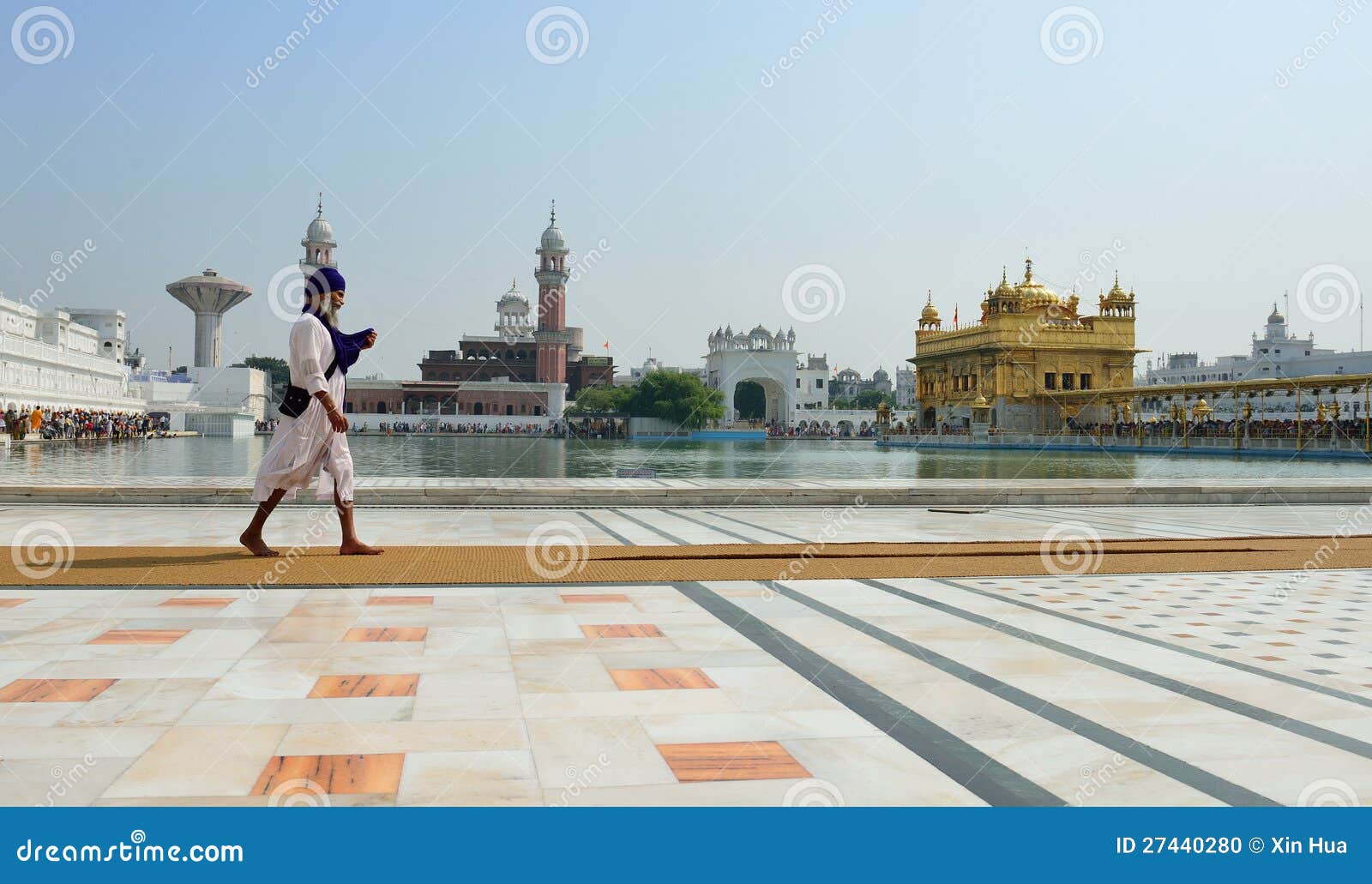Sikh Walking in the Golden Temple, Amritsar Editorial Image - Image of ...