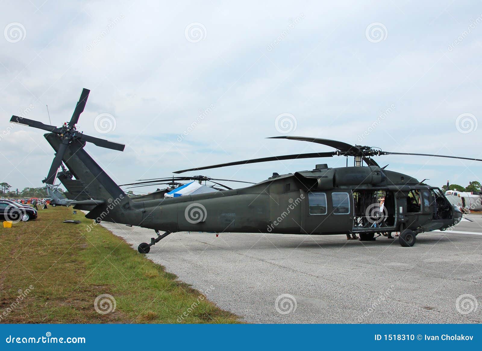 Sikorsky UH-60 Black Hawk Helicopter Stock Photo - Image of hover ...