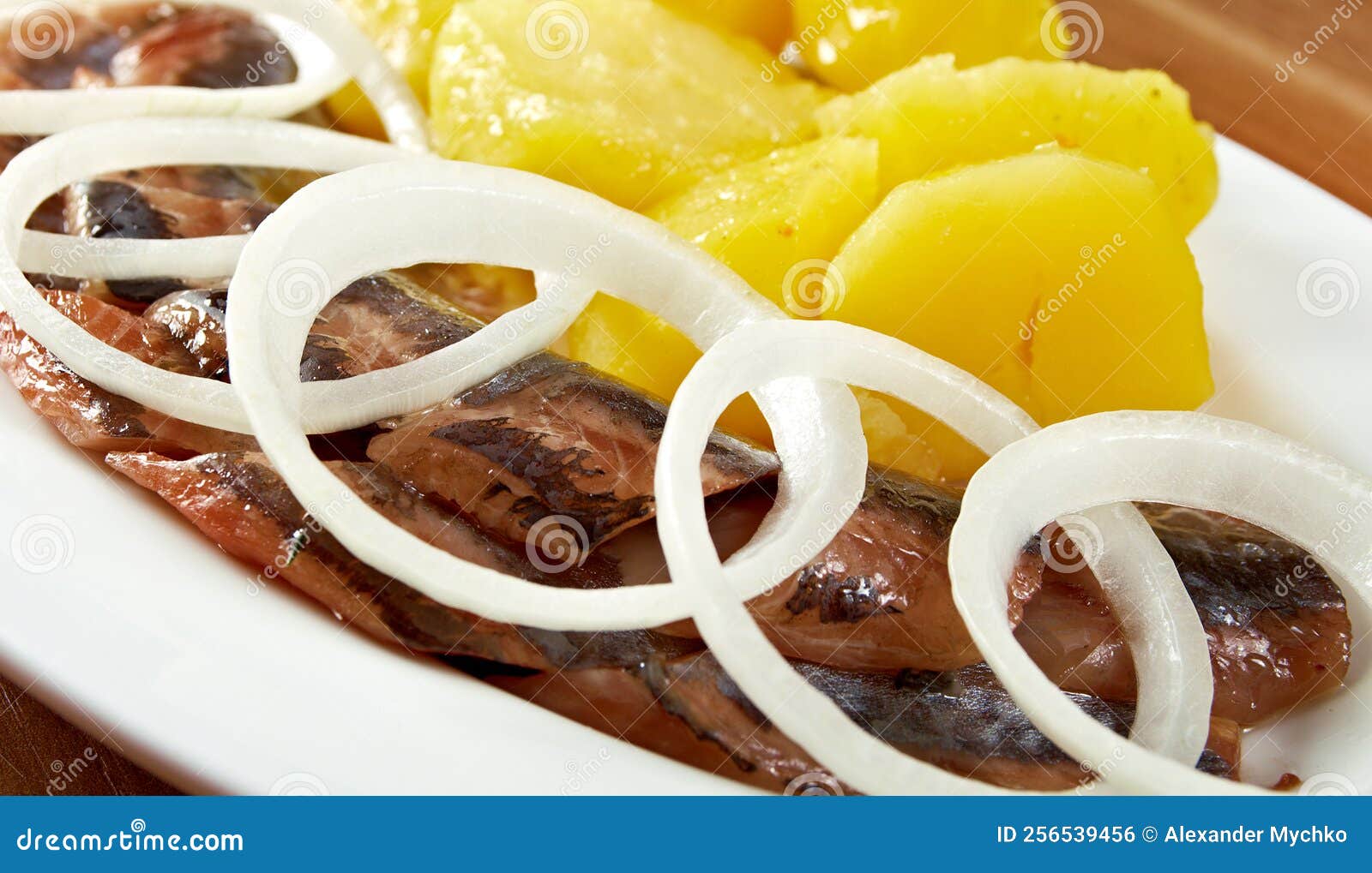 Sild og poteter stock photo. Image of spice, dish, seafood - 256539456