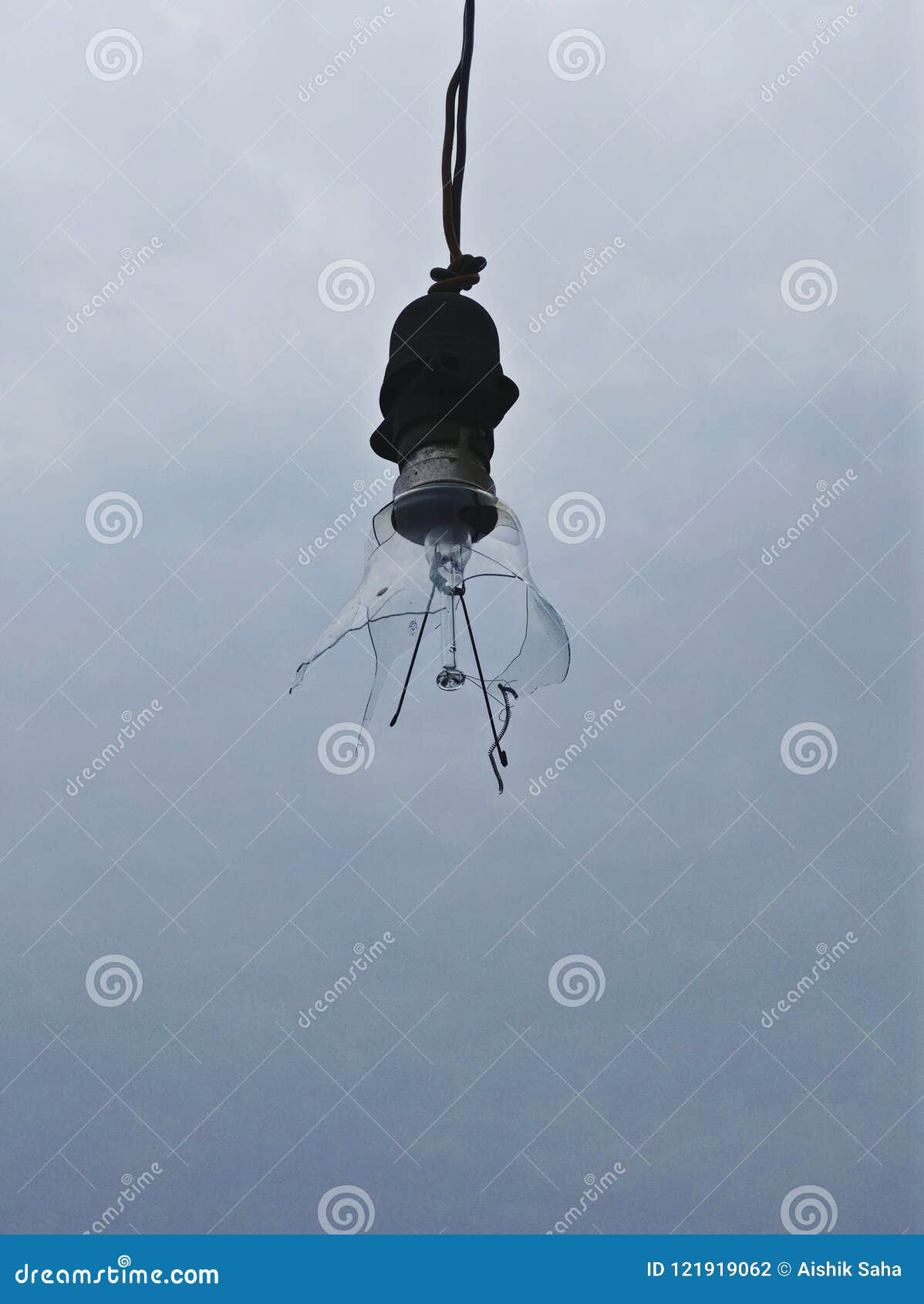 Old light buld stock photo. Image of buld, bulb, broken - 121919062