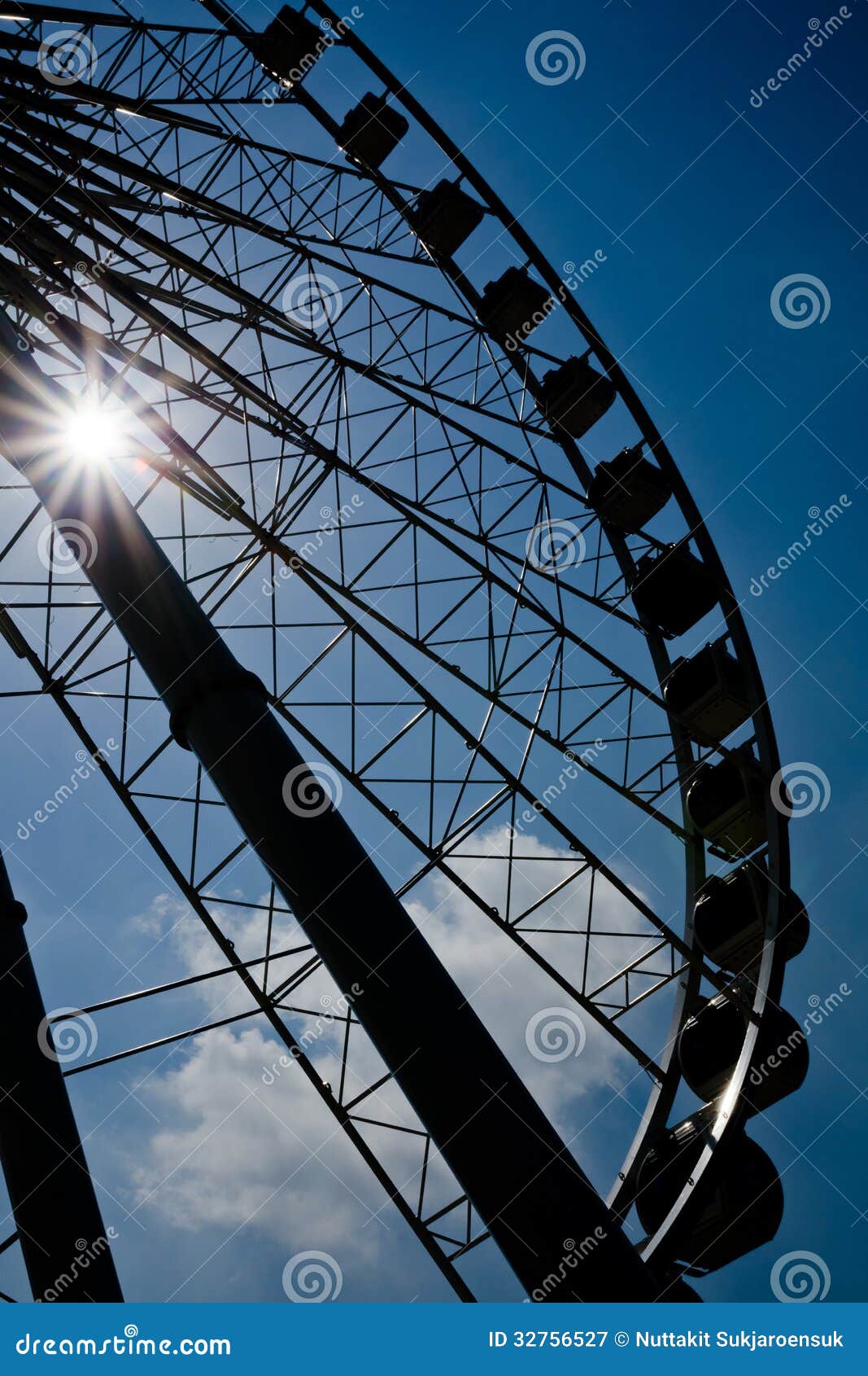 Silhouette Ferris Wheel Under Sun Light Stock Image - Image of black ...