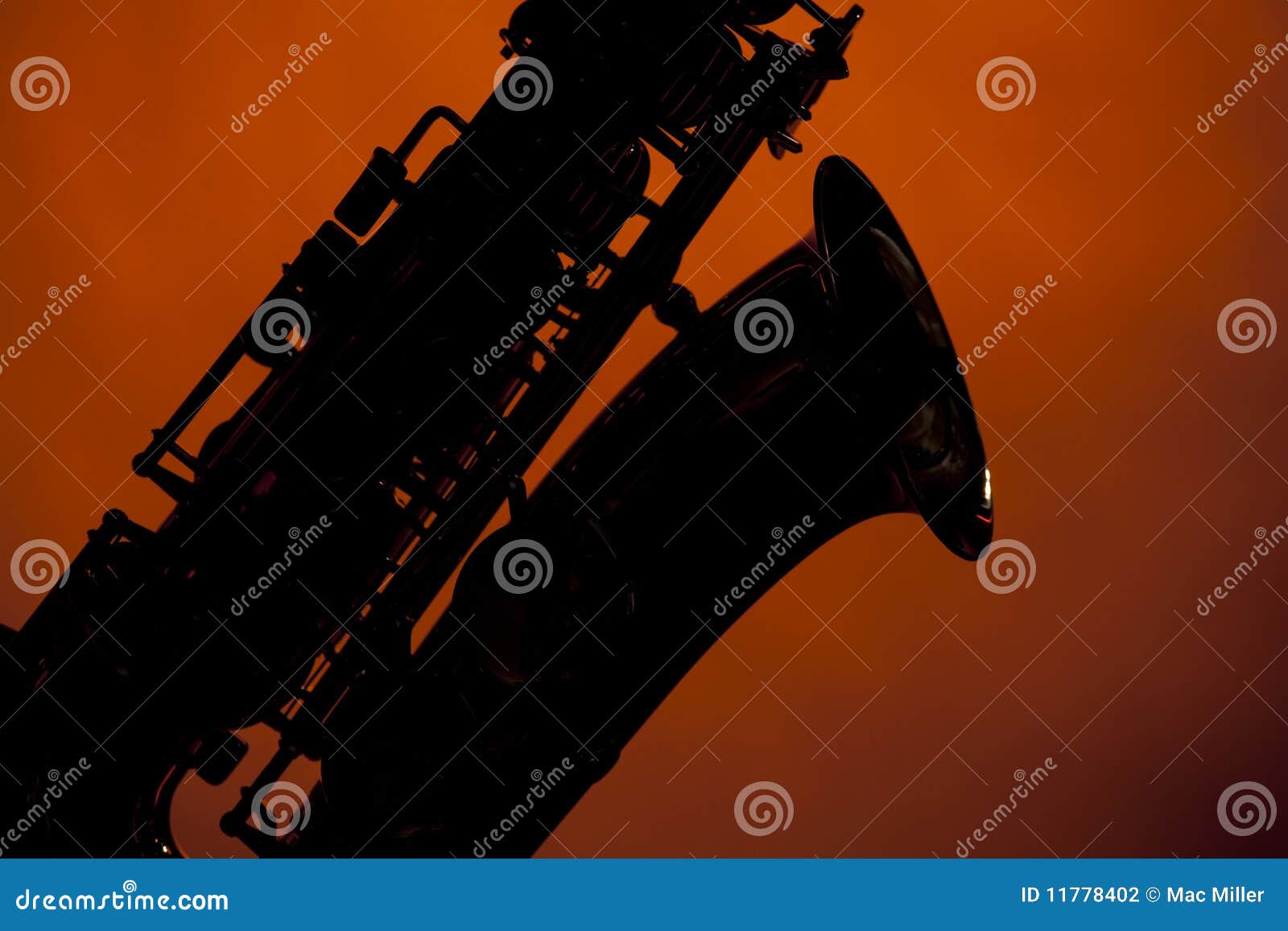 Silhueta Do Saxofone Isolada No Ouro Foto de Stock - Imagem de saxofone ...