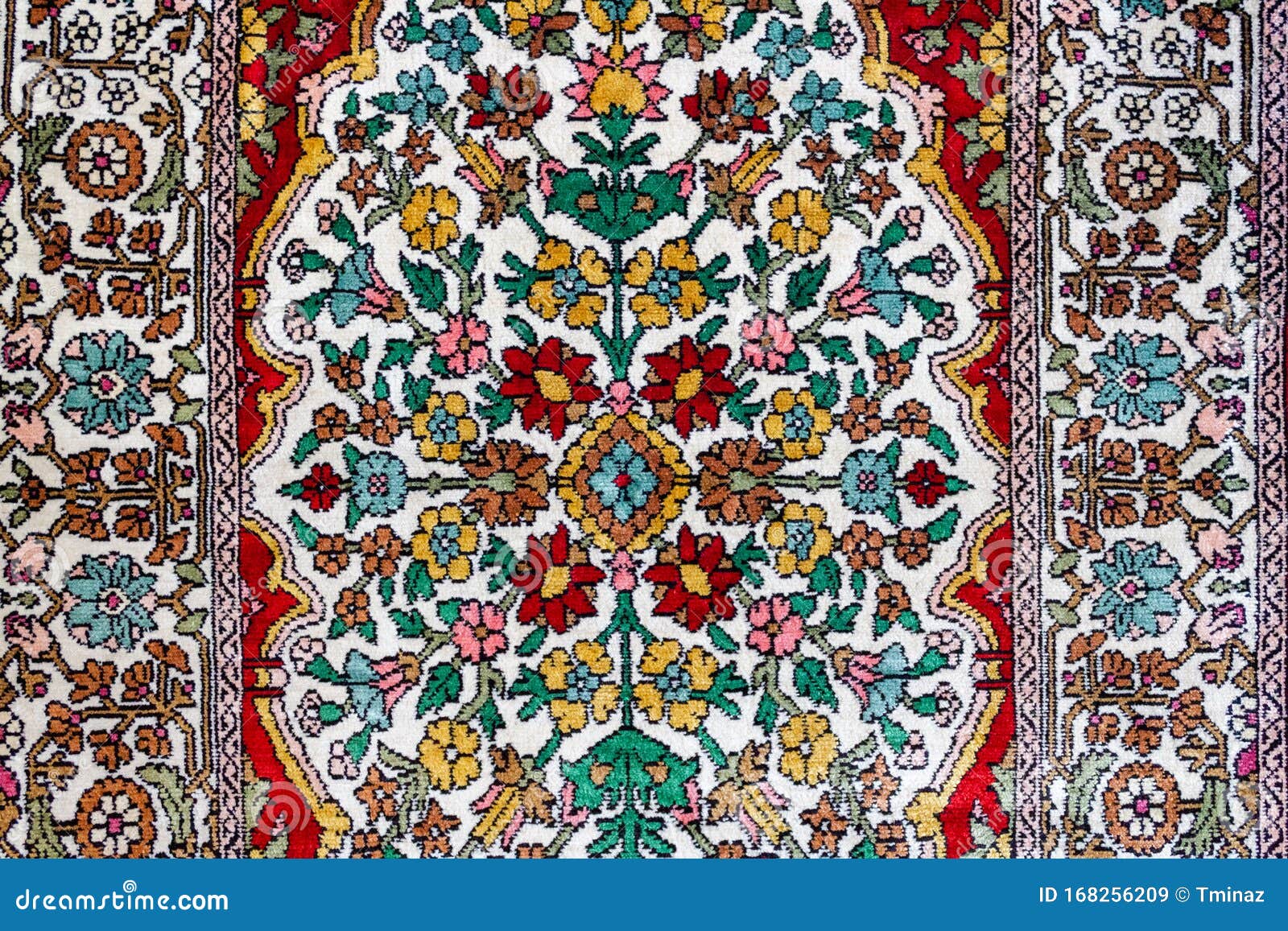 Silk Carpet Rug Pattern. Traditional Ottoman and Turkish Silk Carpet ...