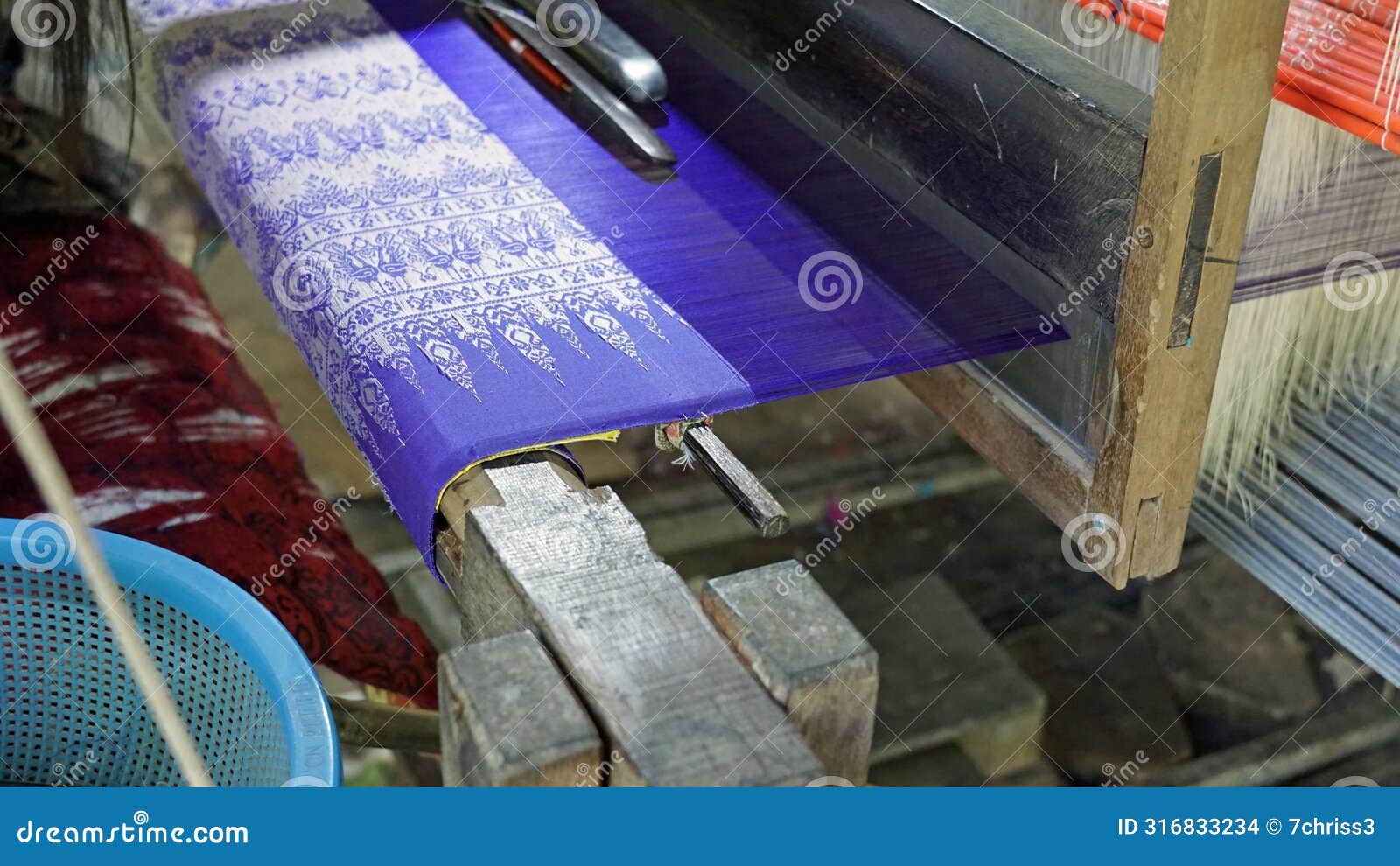 Silk Manufacture in Phnom Penh Stock Photo - Image of phnom, penh ...