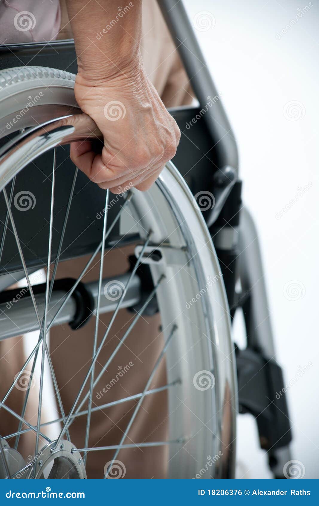 Sillón de ruedas foto de archivo. Imagen de transporte - 18206376