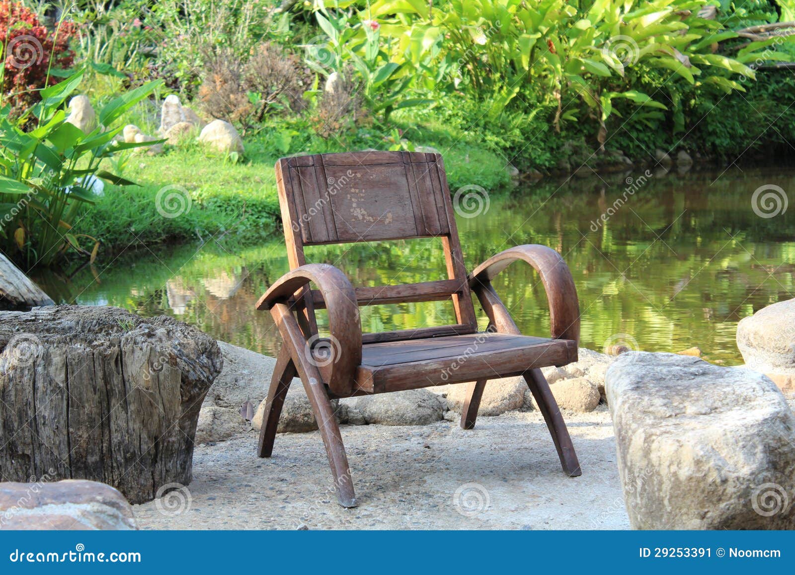 Silla en el parque imagen de archivo. Imagen de parque - 29253391