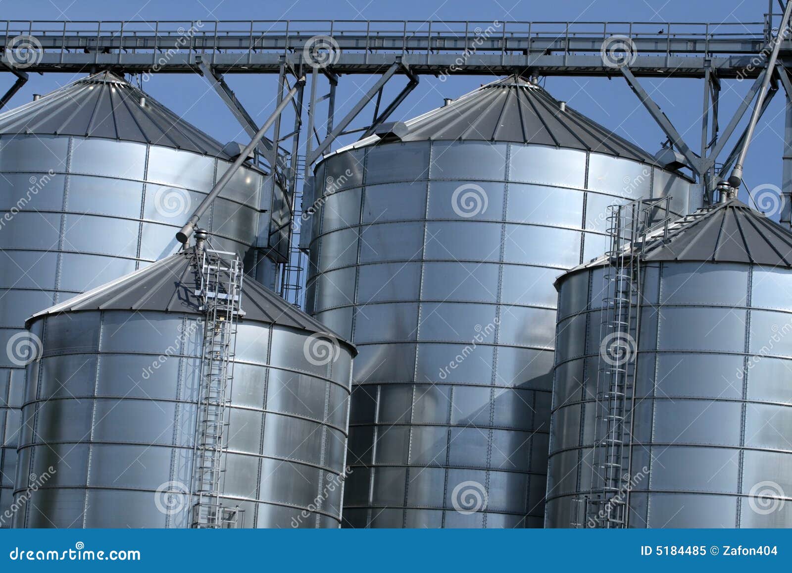 Old Silo Stock Photo | CartoonDealer.com #23160504