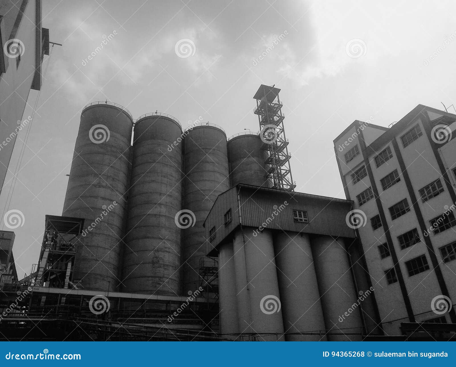 Silo building stock photo. Image of arcitectur, building - 94365268