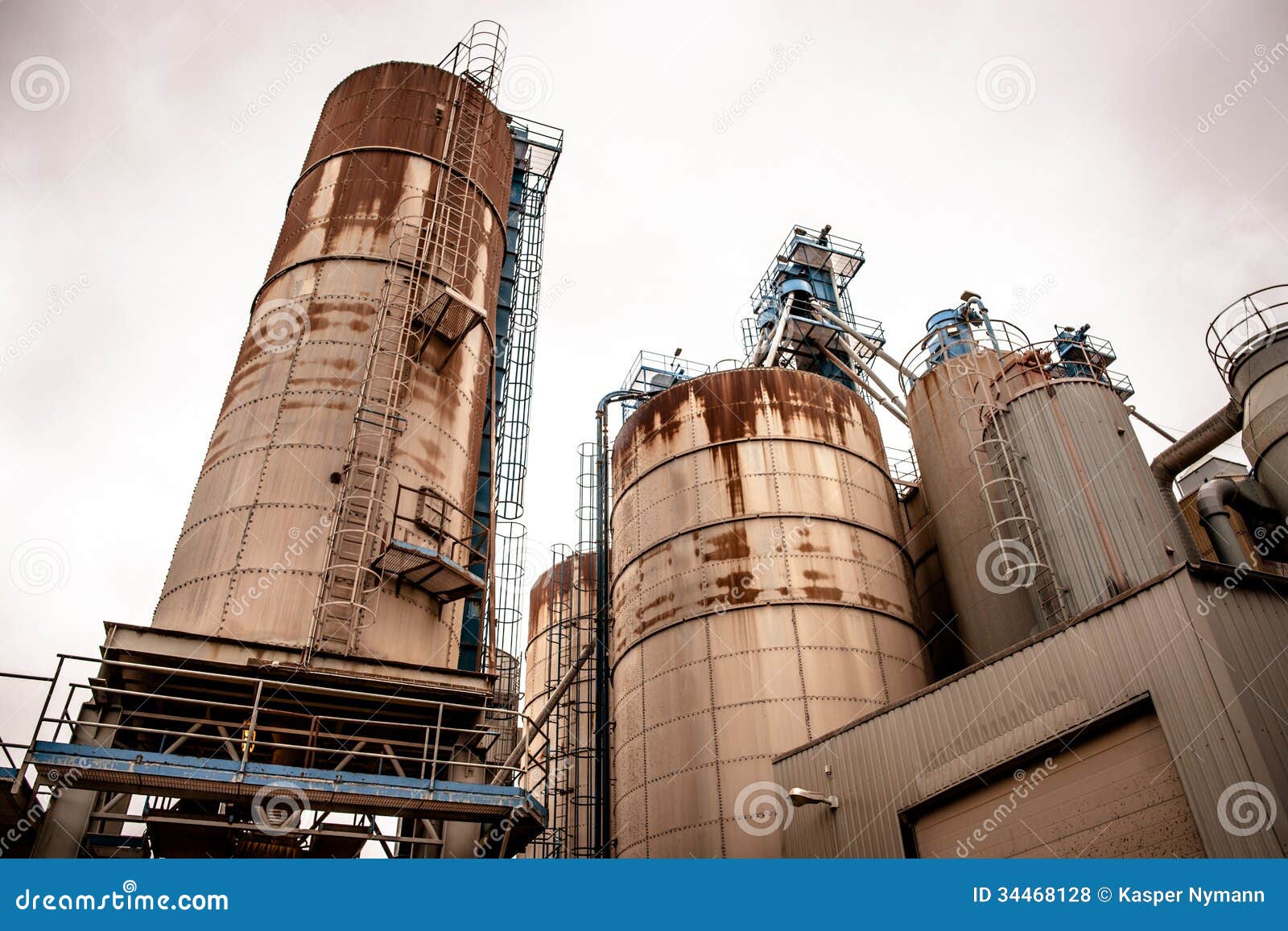 Silo industrial foto de stock. Imagem de céu, processador - 34468128