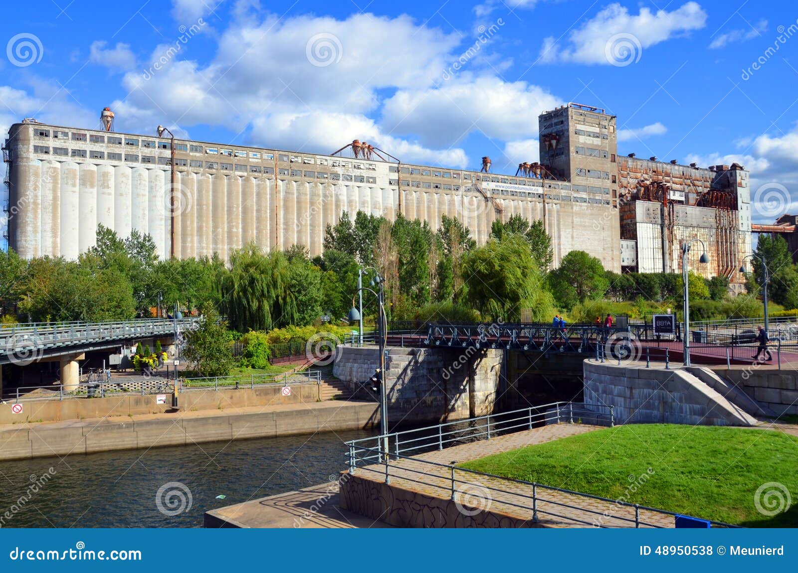 Silo No. 5 editorial stock photo. Image of industry, building - 48950538