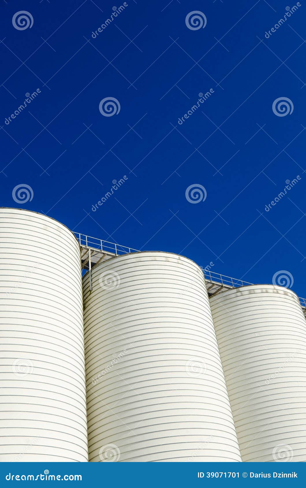 Silo Stock Image | CartoonDealer.com #39071701