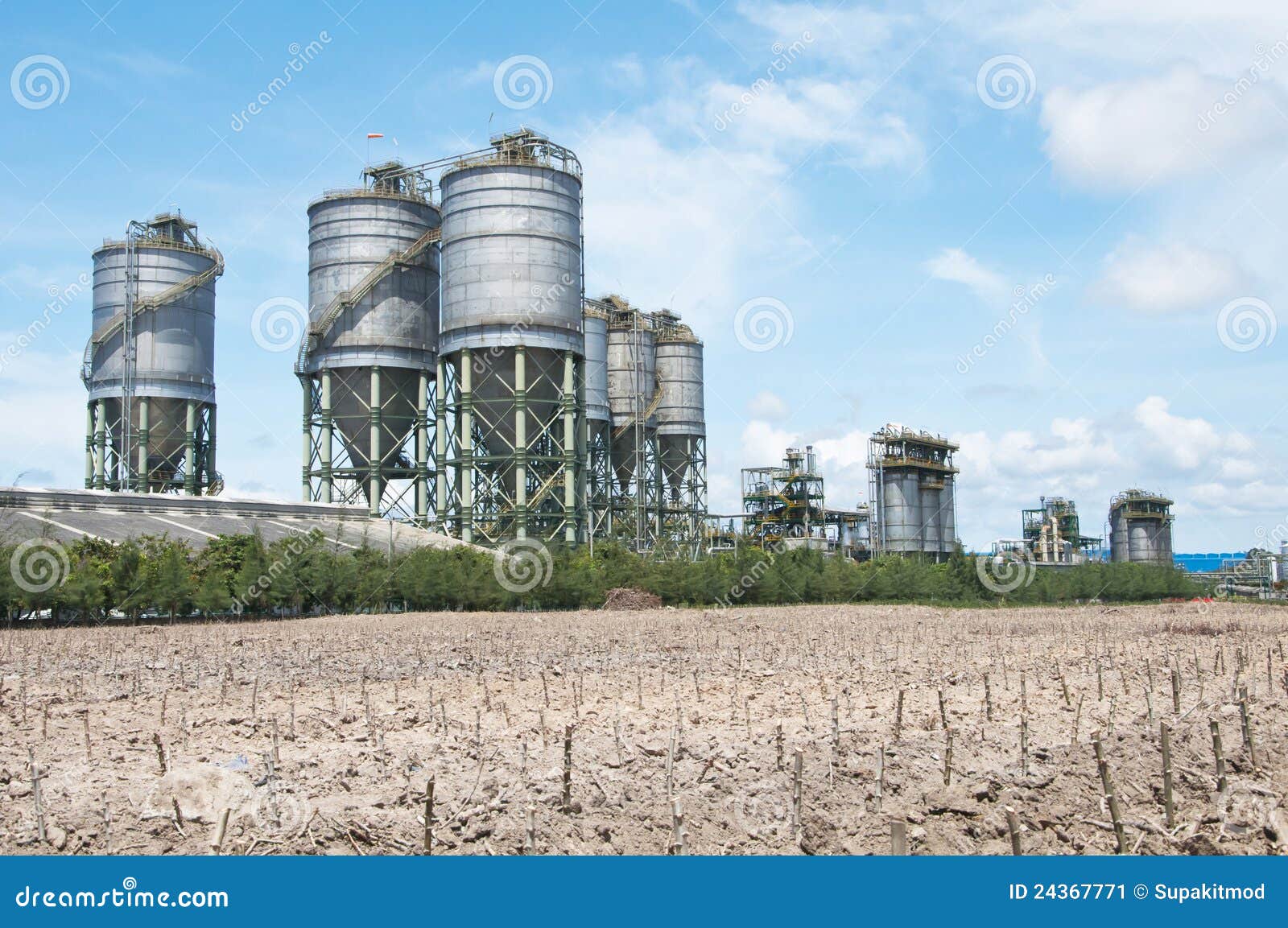 Silo tower stock image. Image of technology, tank, factory - 24367771