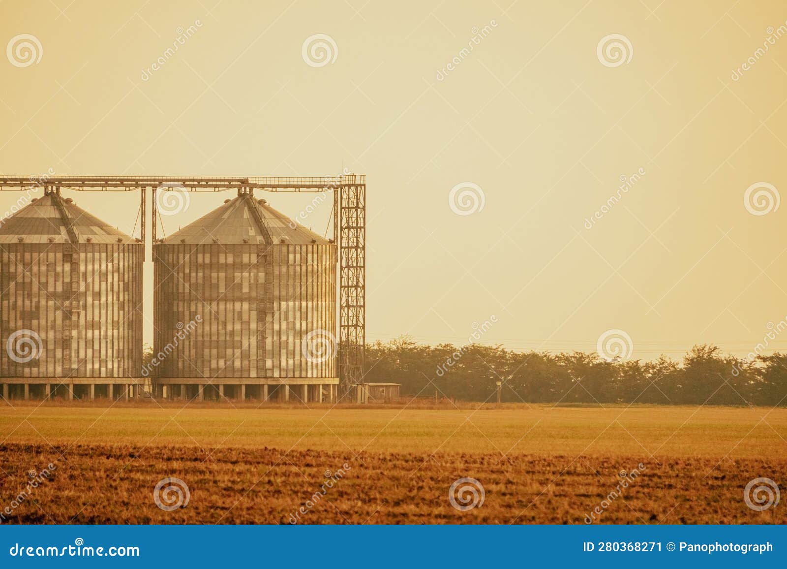 Silos and Granary Elevator. Modern Agro-processing Manufacturing Plant ...