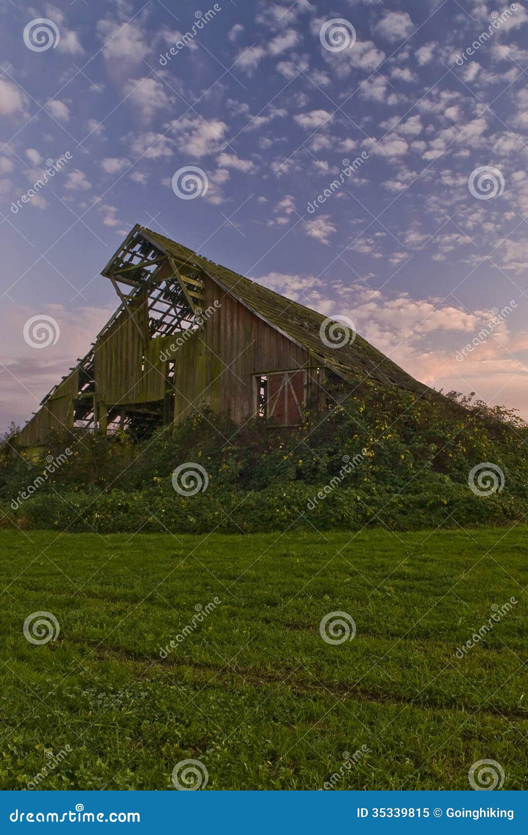 Silvana Barn stock image. Image of history, rustic, pretty - 35339815