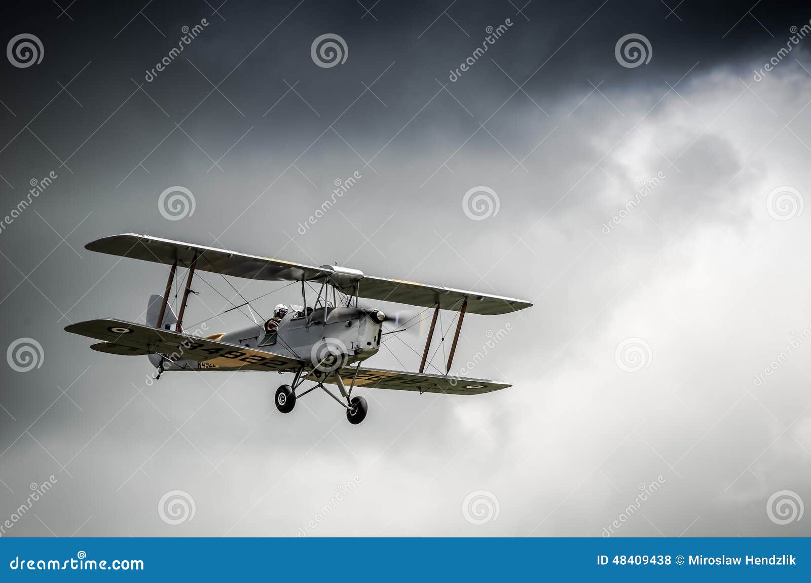 Silver Aeroplane editorial stock photo. Image of aerial - 48409438