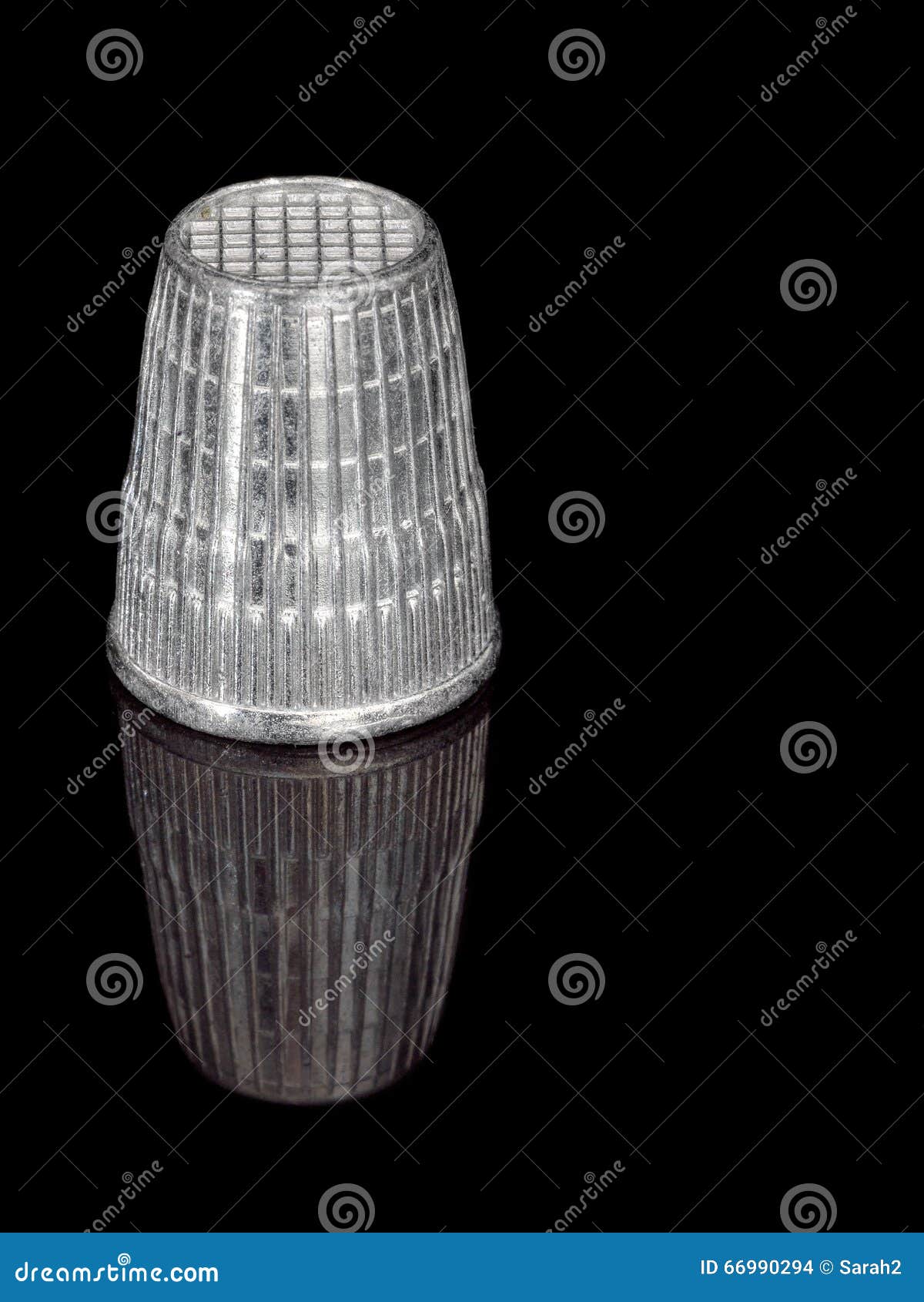 Silver Colour Plastic Thimble, Reflected. Stock Photo - Image of black ...