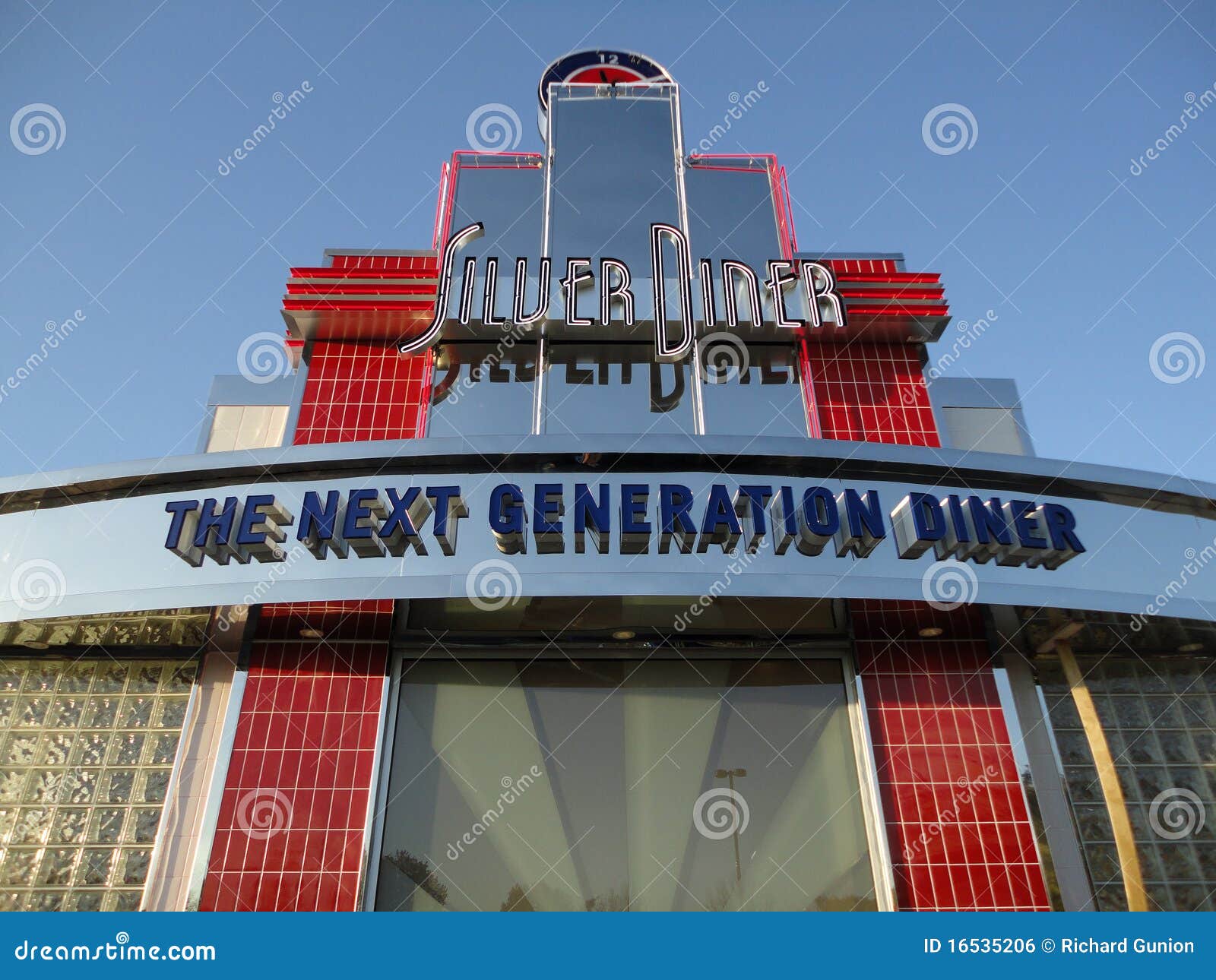 Silver Diner editorial photo. Image of american, food - 16535206