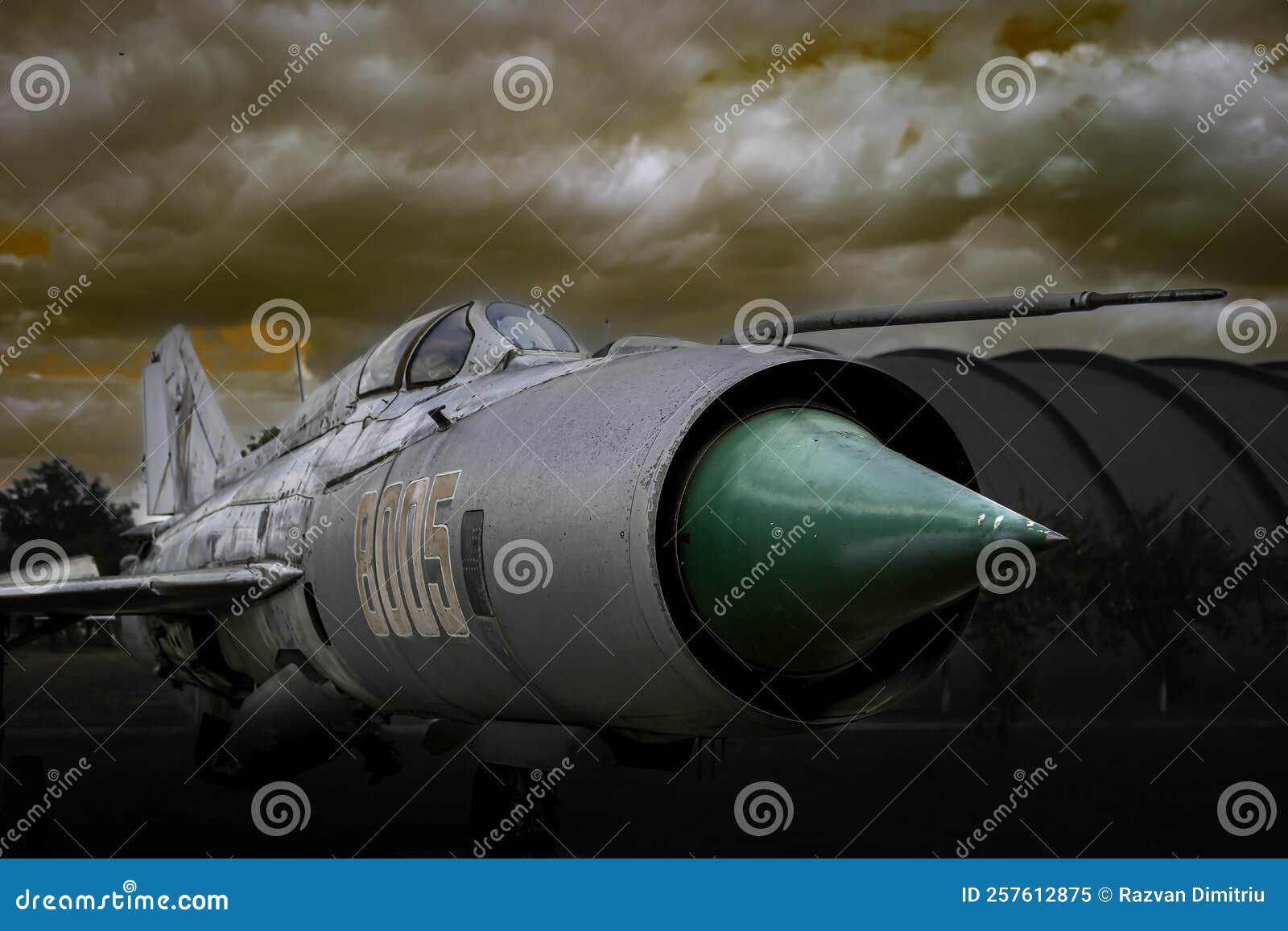 Silver fighter jet editorial image. Image of white, science - 257612875