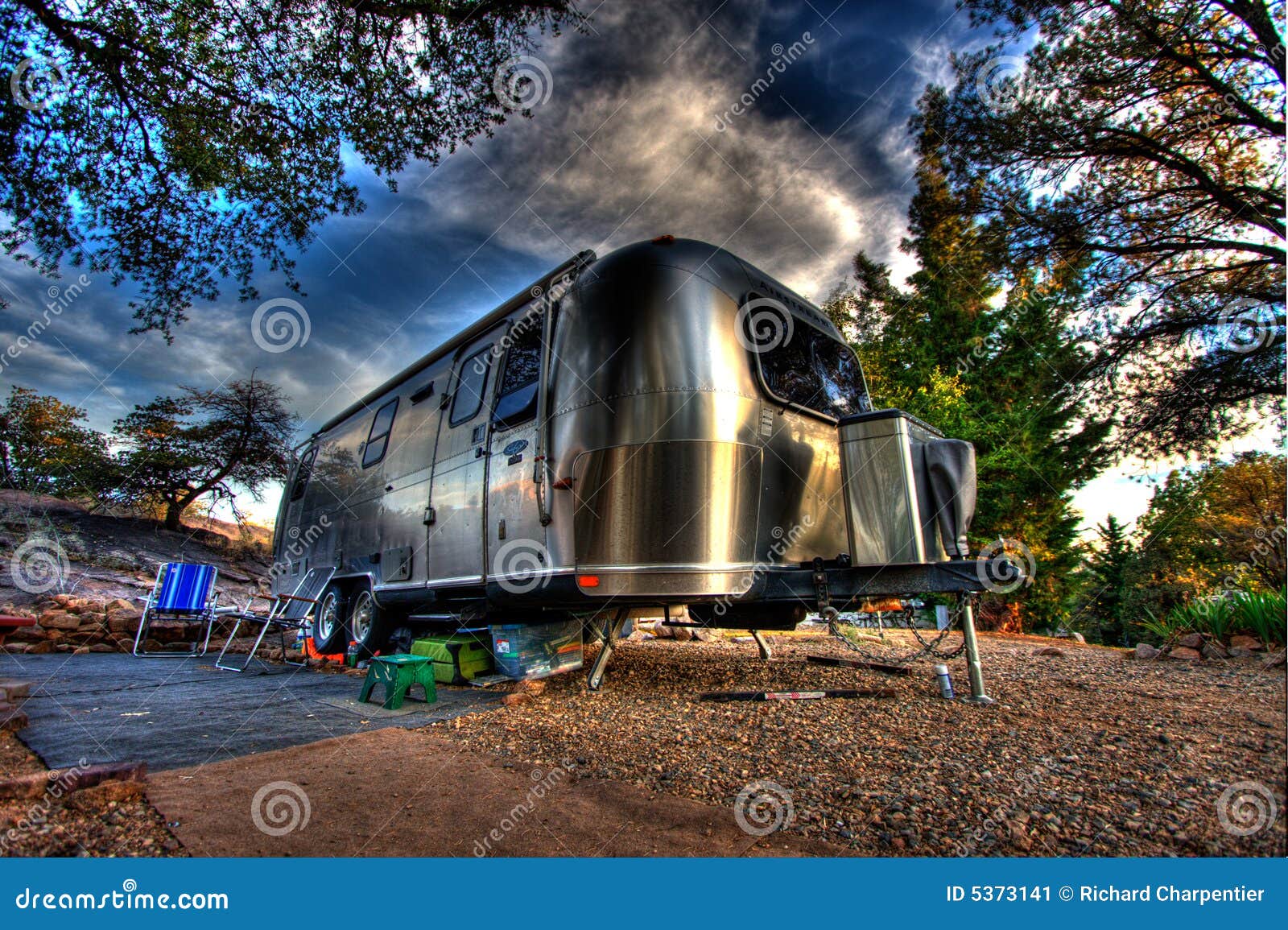 Silver Retro Airstream Camper Stock Image - Image of trip, camper: 5373141