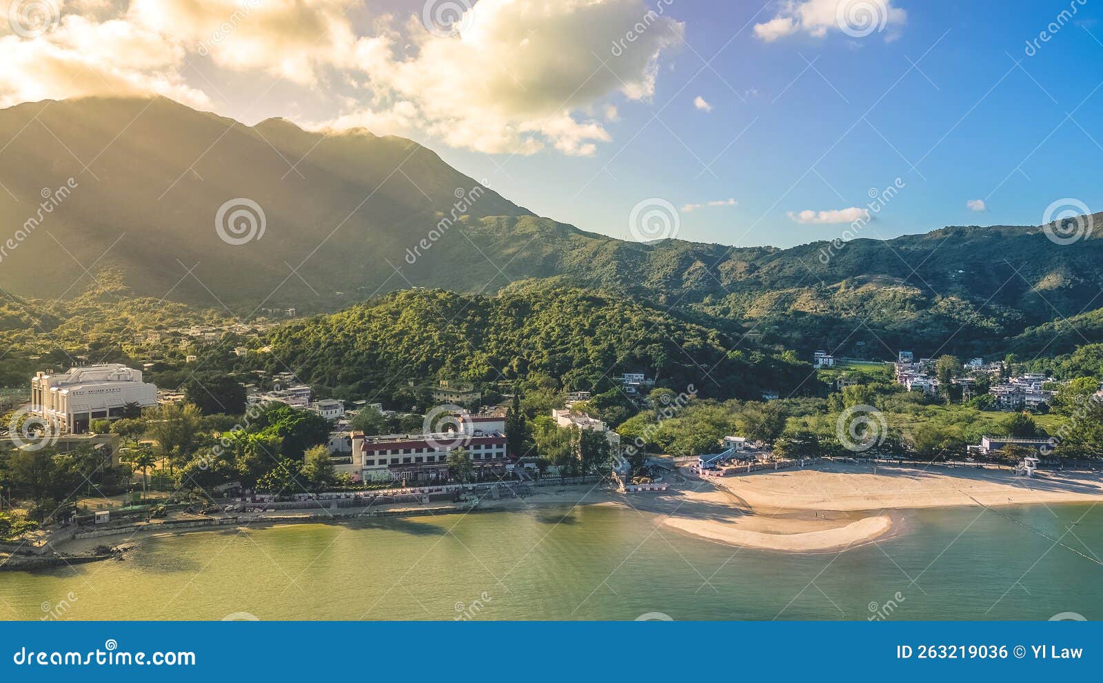 Silvermine Beach Resort Mui Wo Silver Mine Bay Photo éditorial - Image ...