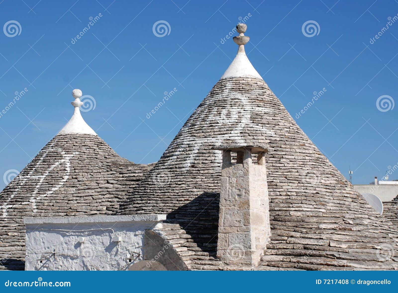 Simboli Sui Tetti Di Trulli, Alberobello Fotografia Stock - Immagine di ...