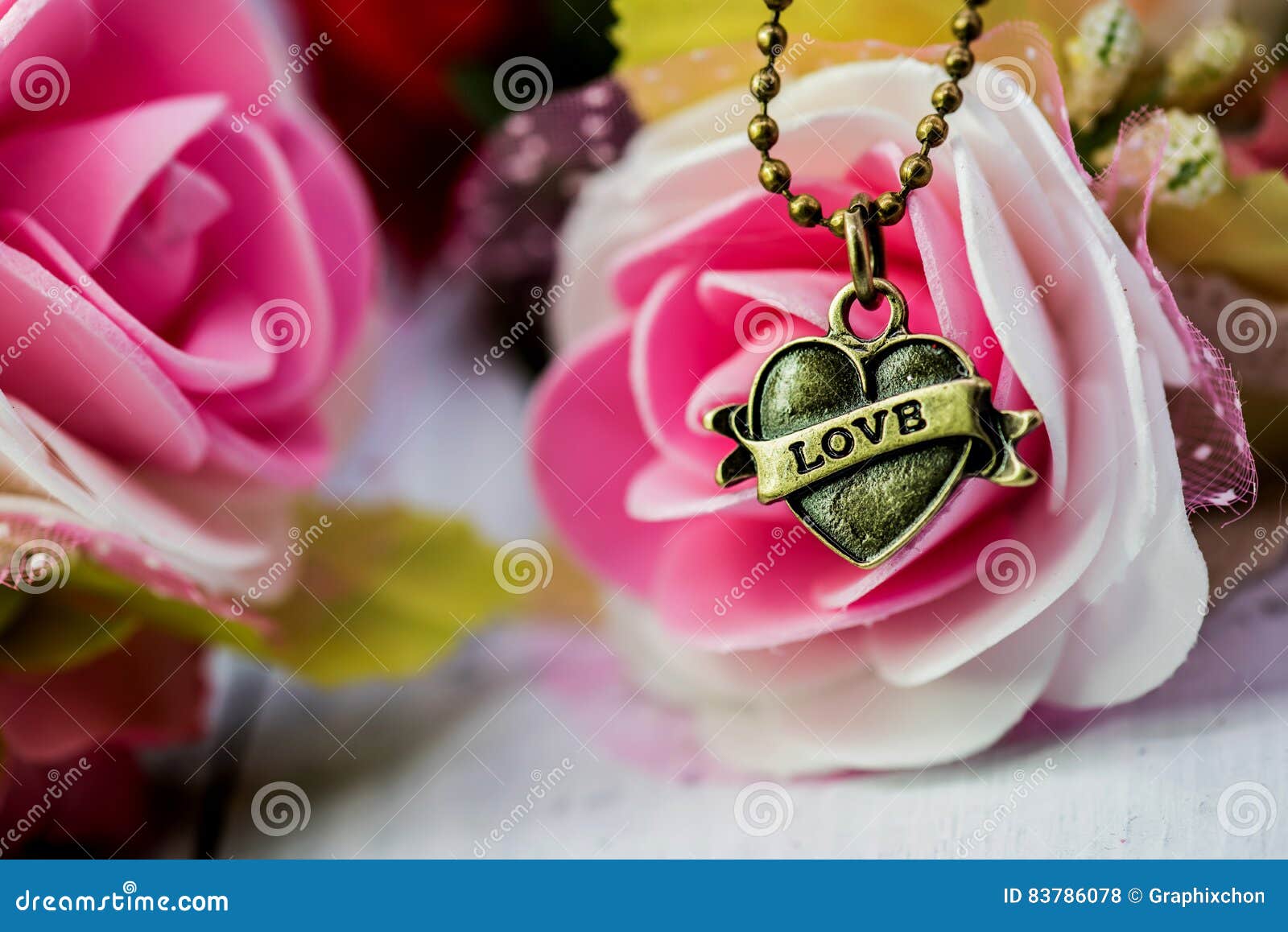 Simbolo di amore fotografia stock. Immagine di bello - 83786078