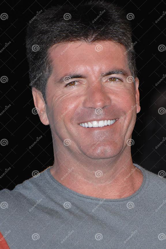Simon Cowell foto editorial. Imagen de celebre, centro - 24818126