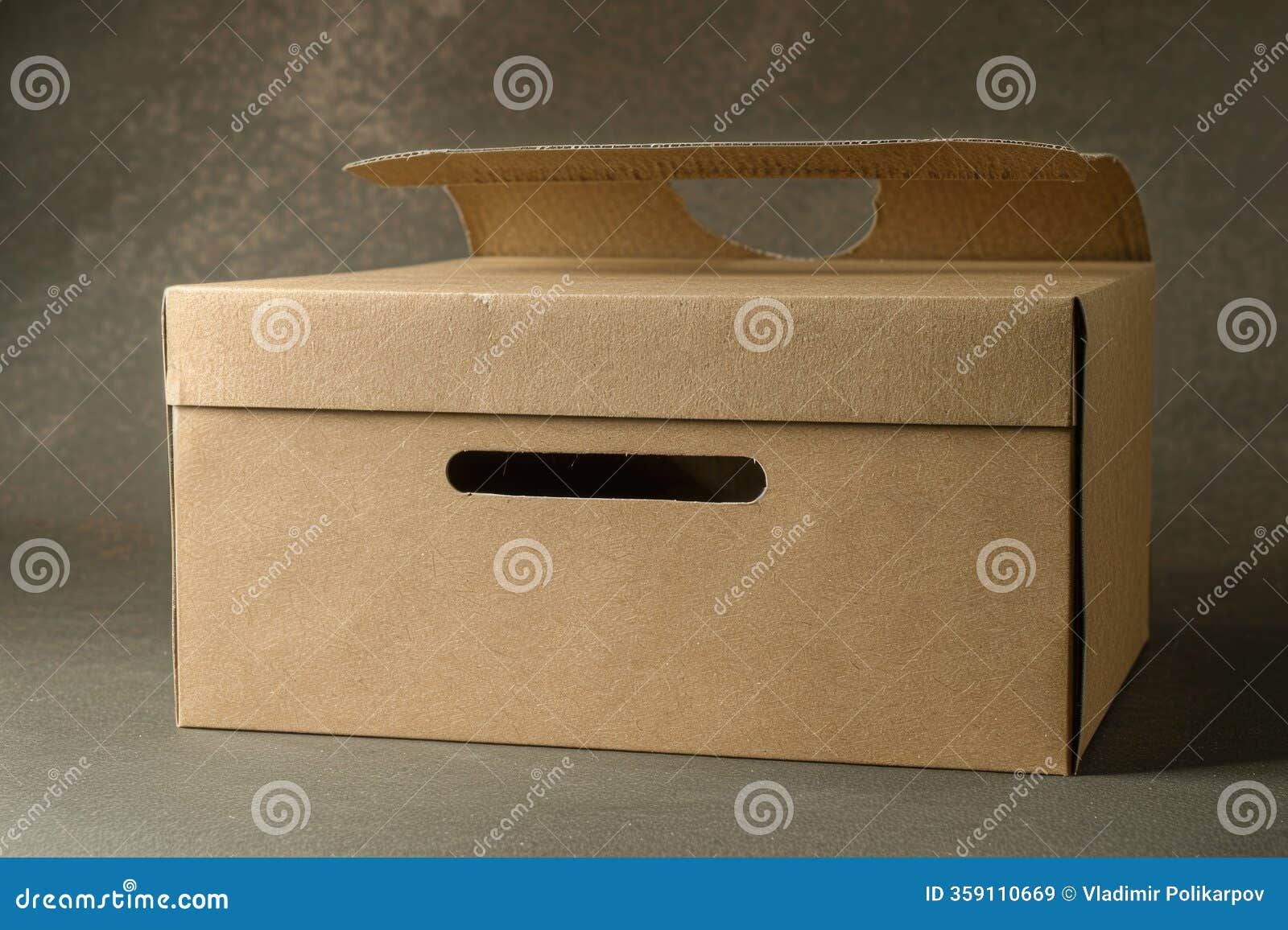 Simple Cardboard Box Royalty-Free Stock Photo | CartoonDealer.com #84153993