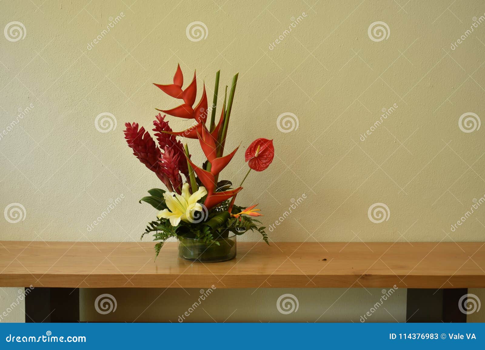 Simple but Elegant Flower Decoration Stock Image - Image of flower ...