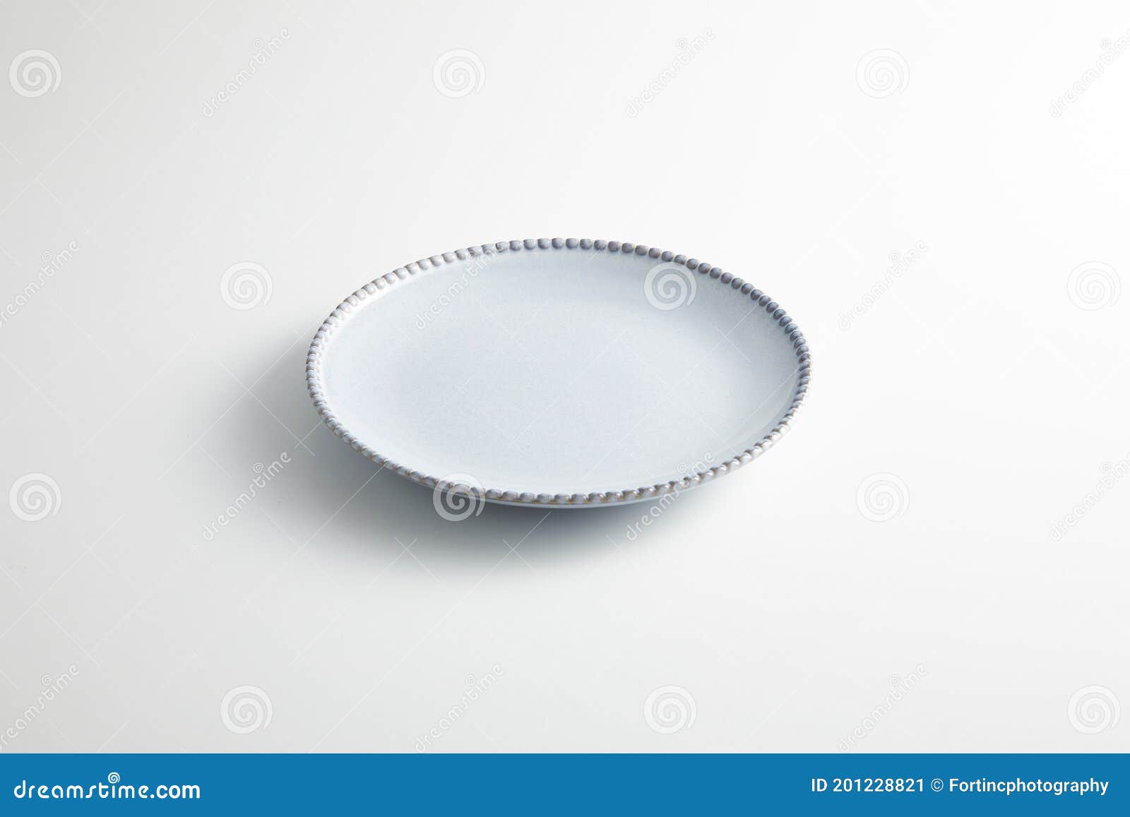 Simple and empty plate stock image. Image of japan, black - 201228821