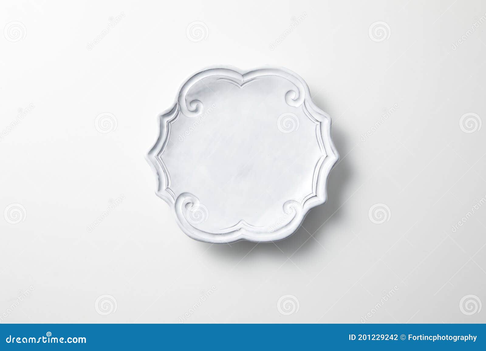 Simple and empty plate stock photo. Image of black, blue - 201229242