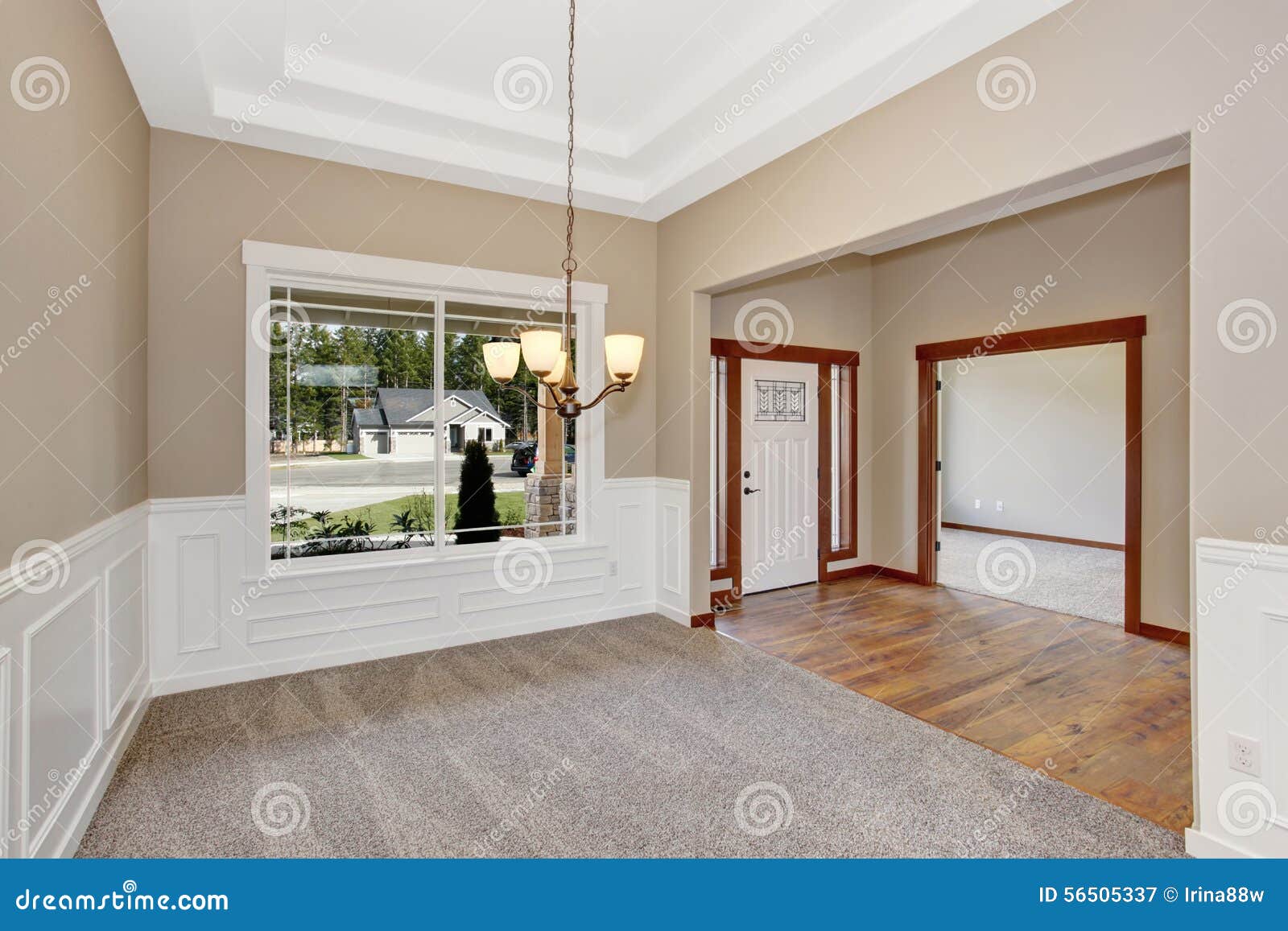 Simple Empty Room with Lots of Space and Carpet. Stock Image - Image of ...