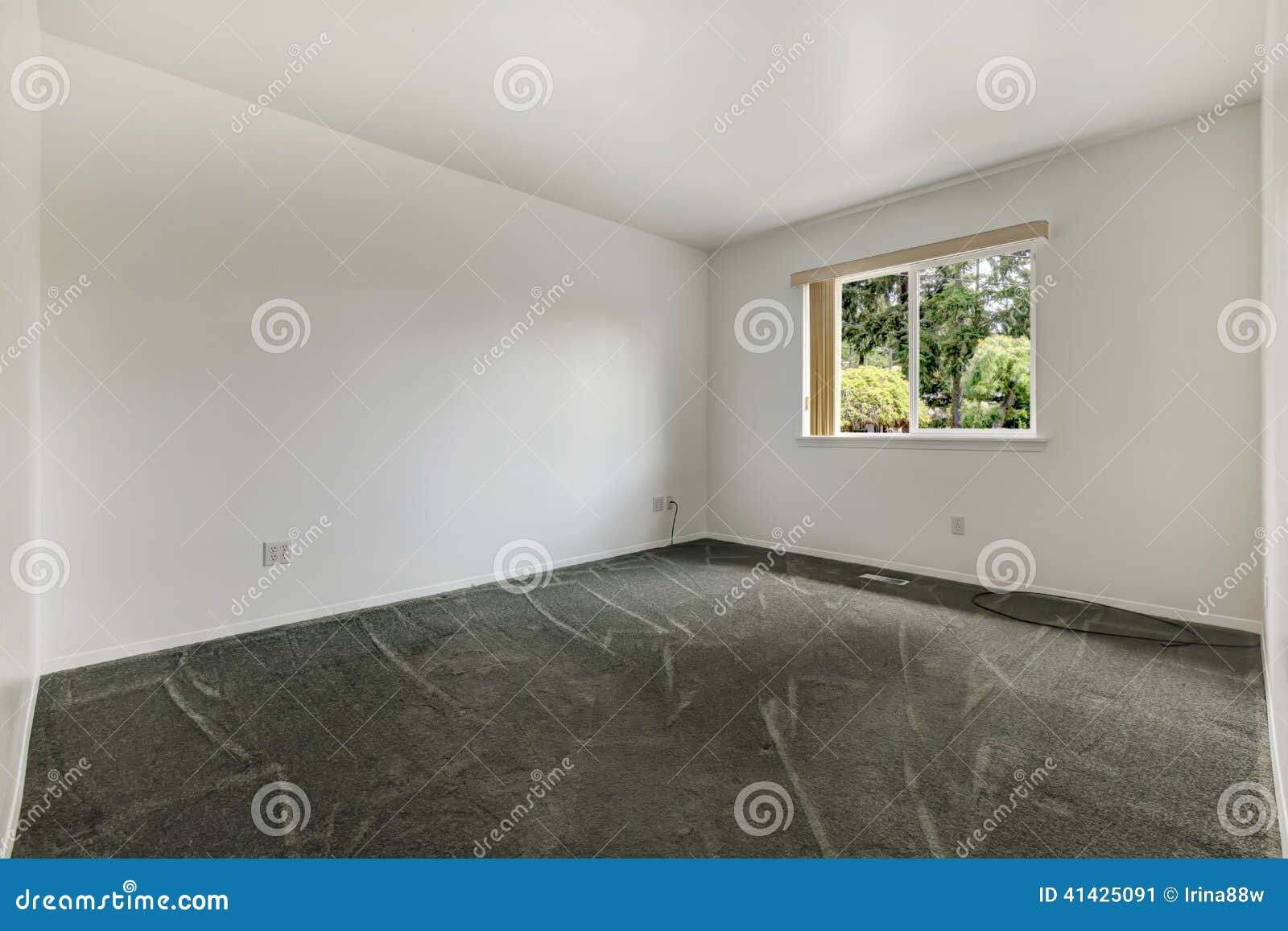 Simple empty room stock image. Image of estate, floor - 41425091