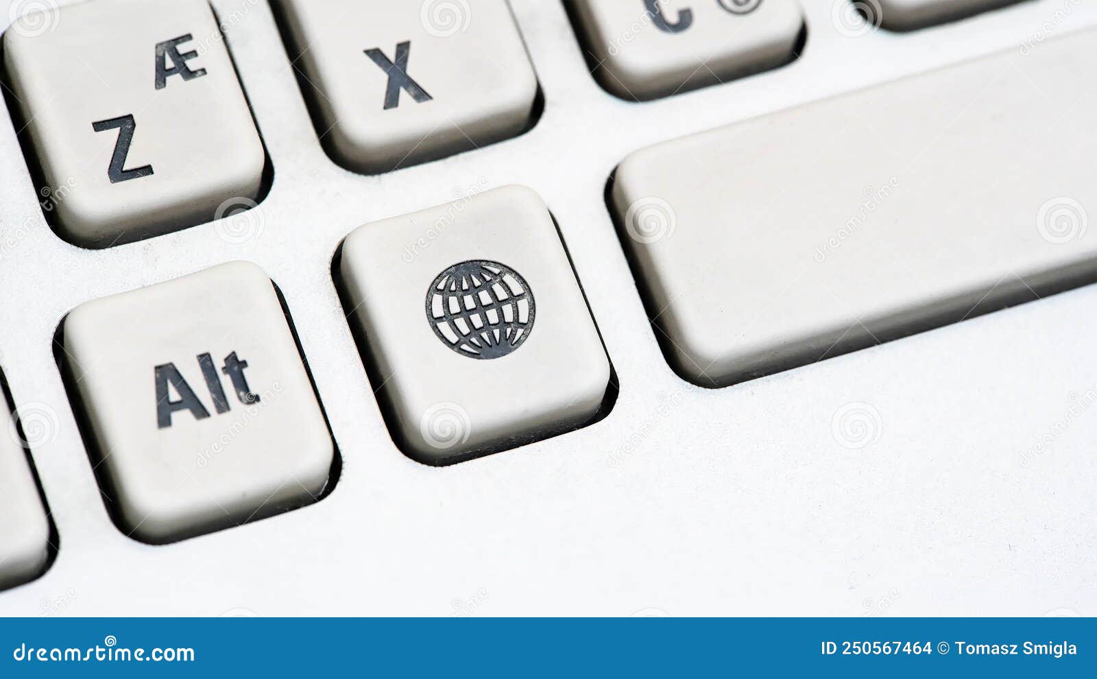 Simple Internet Access Symbol Key on a Computer Keyboard, Earth, Globe ...