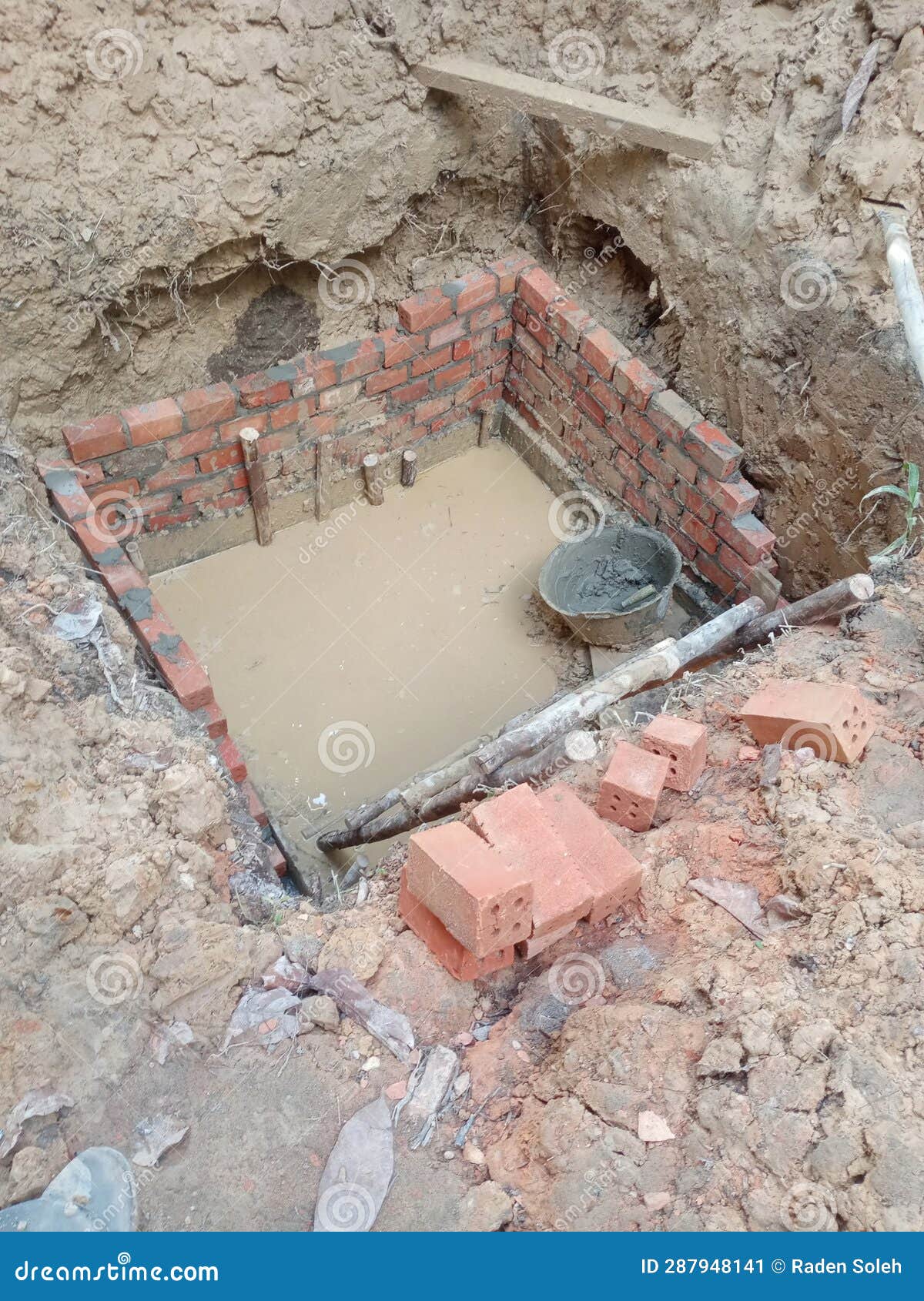 Simple septic tank stock image. Image of stonewall, septictank - 287948141