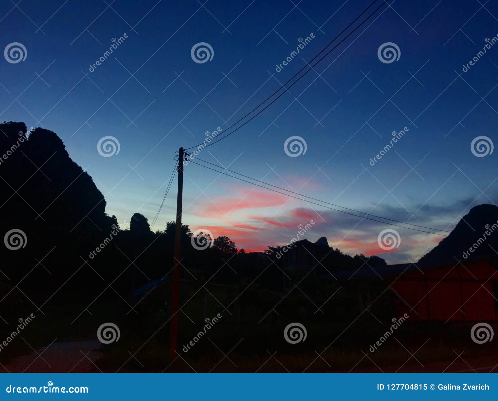 Simple sunset stock image. Image of sunset, mountains - 127704815