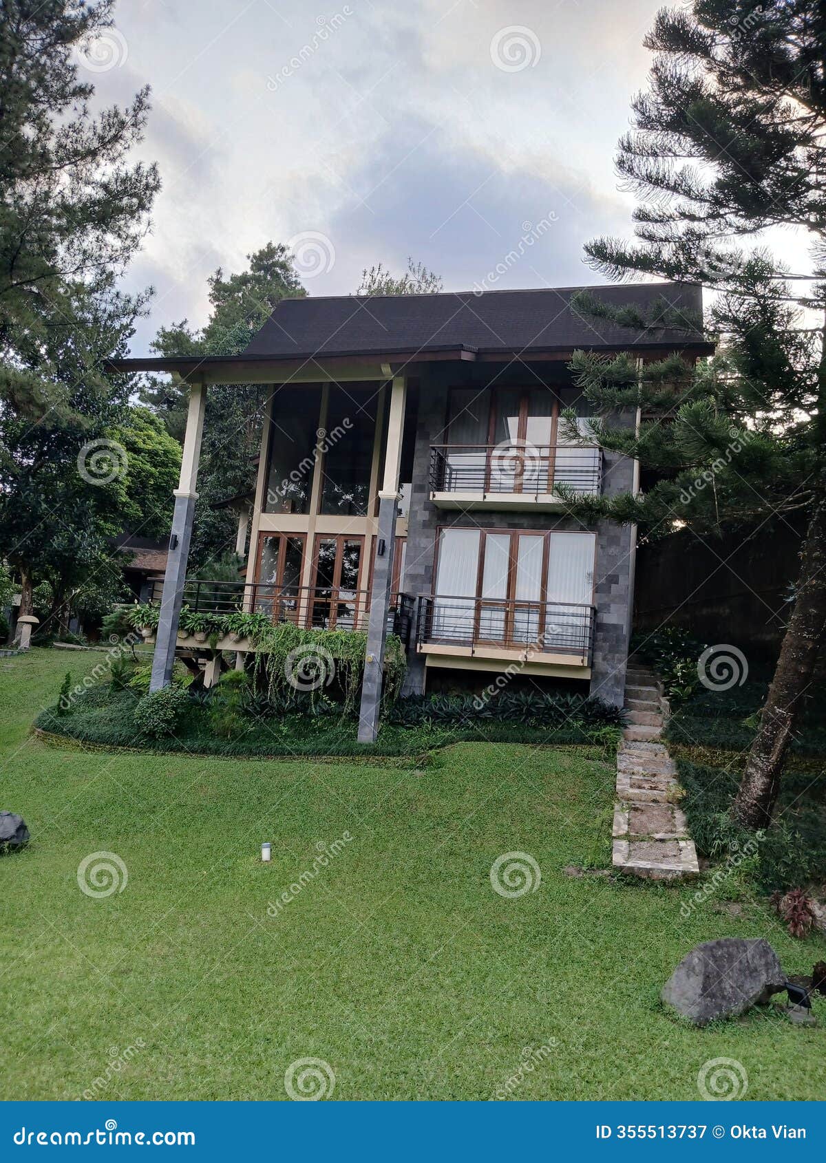 Simple villa building stock image. Image of villa, garden - 355513737