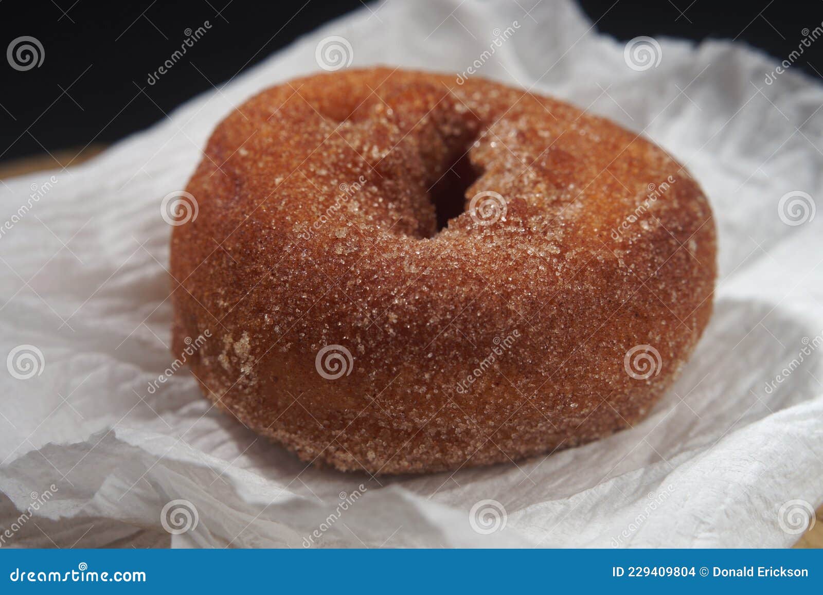 Simplemente donuts simples foto de archivo. Imagen de dulce - 229409804