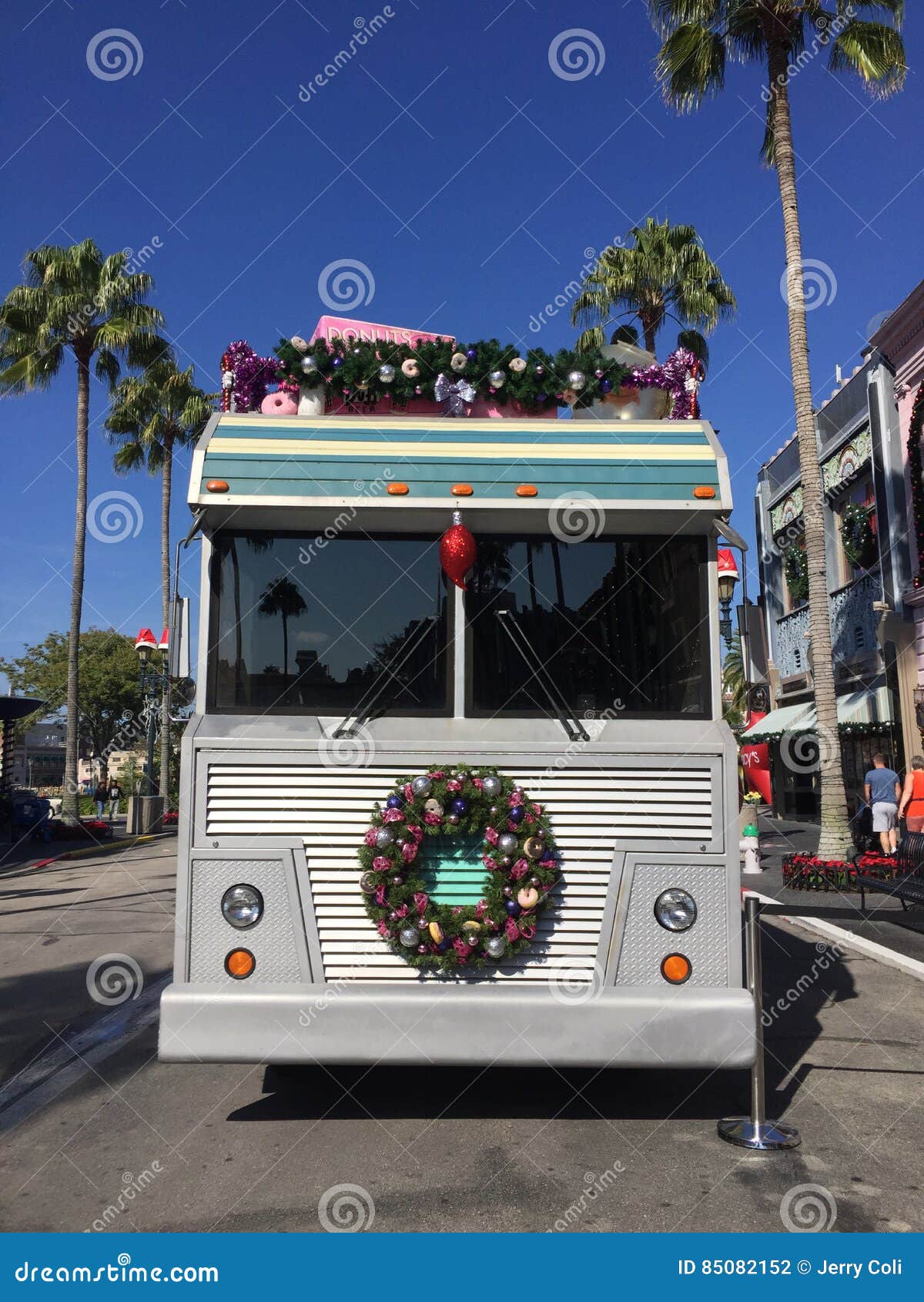 Simpson`s RV editorial photography. Image of lisa, simpsons - 85082152