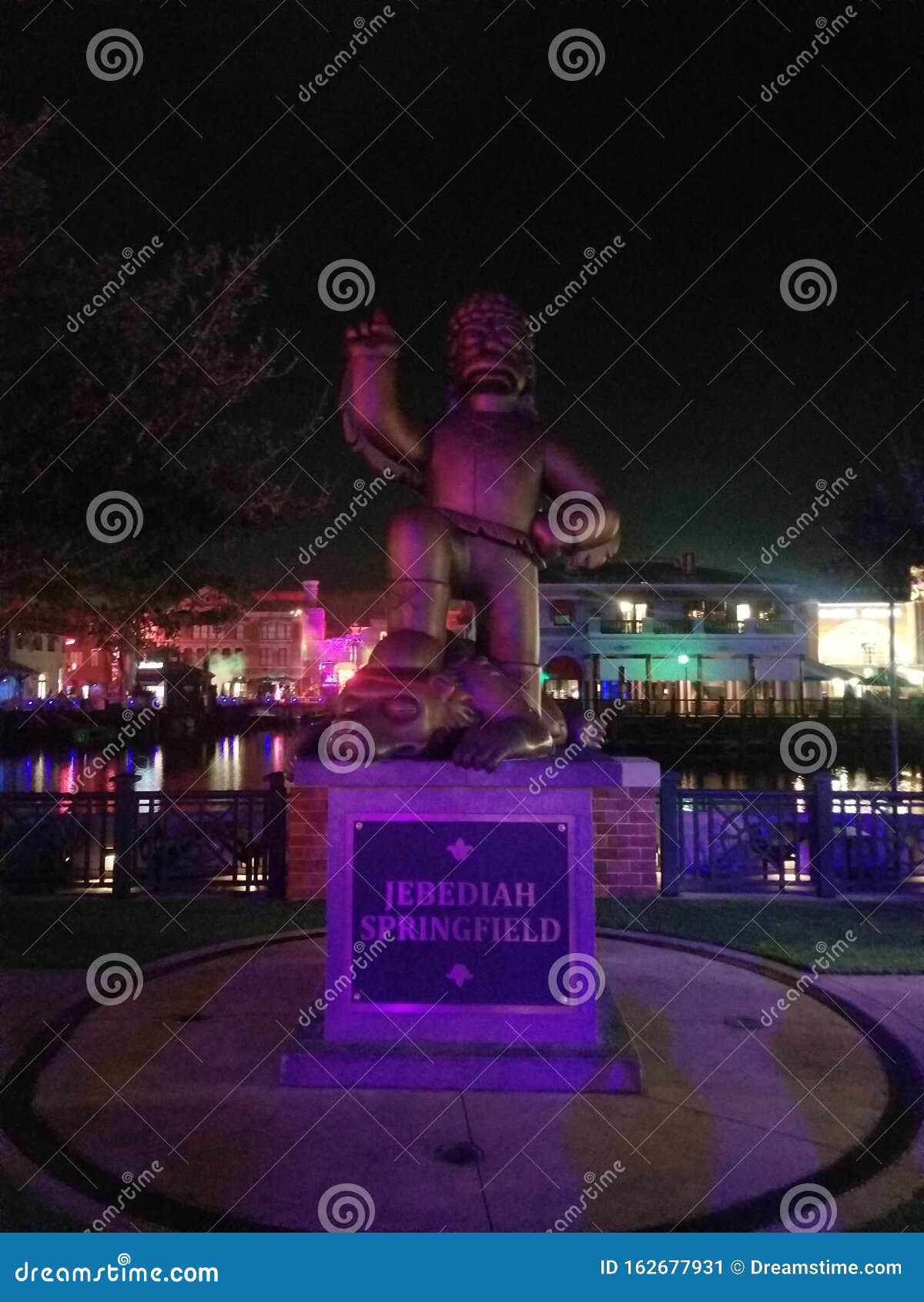 Simpsons Statue at Universal Studios Orlando Editorial Photo - Image of ...