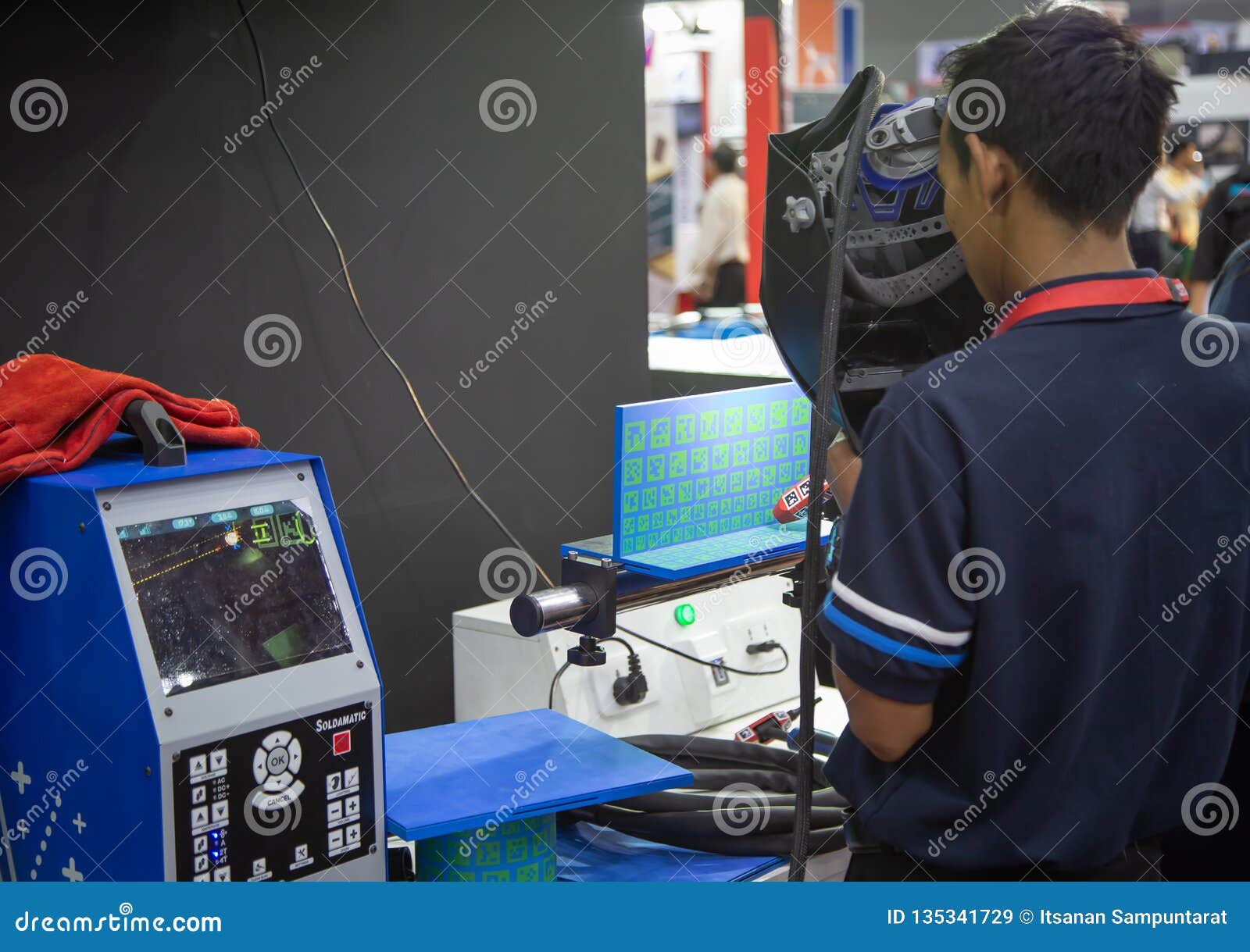 Simulador De Solda Soldamatic Imagem de Stock Editorial - Imagem de ...