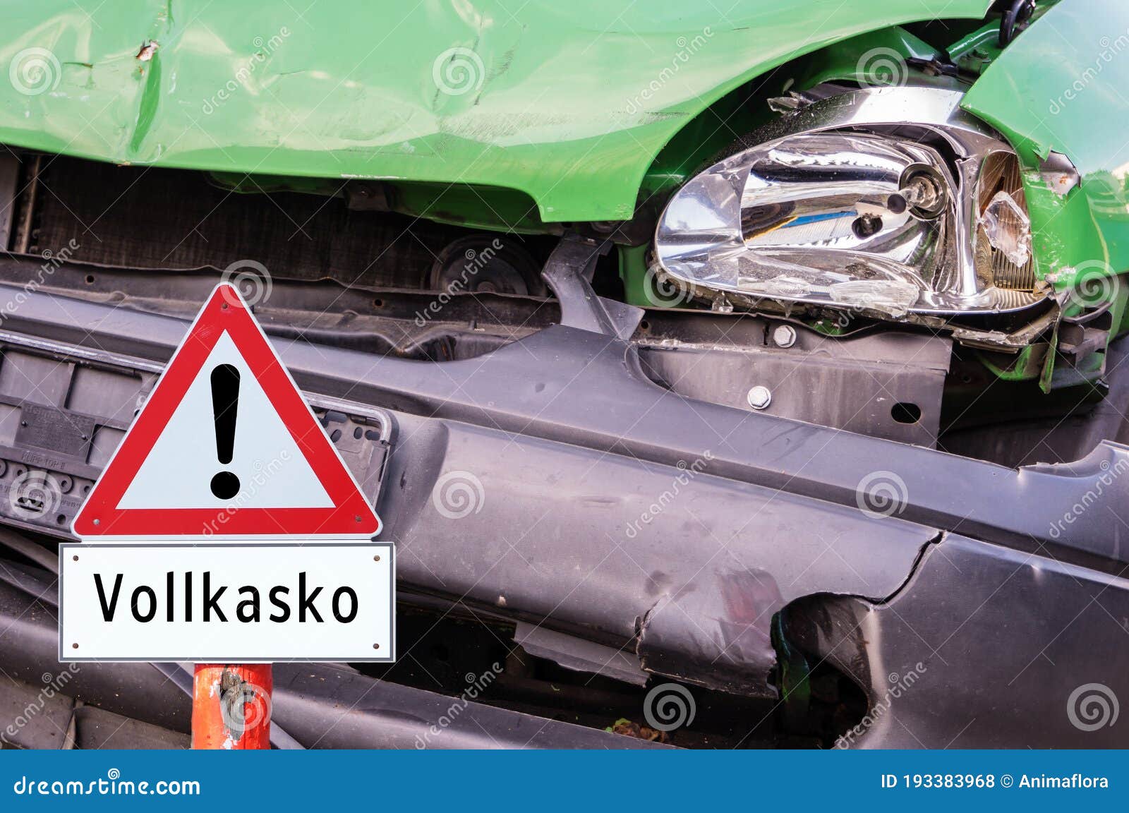 Sinal De Aviso De Seguro Completo De Acidente Automóvel Foto de Stock ...