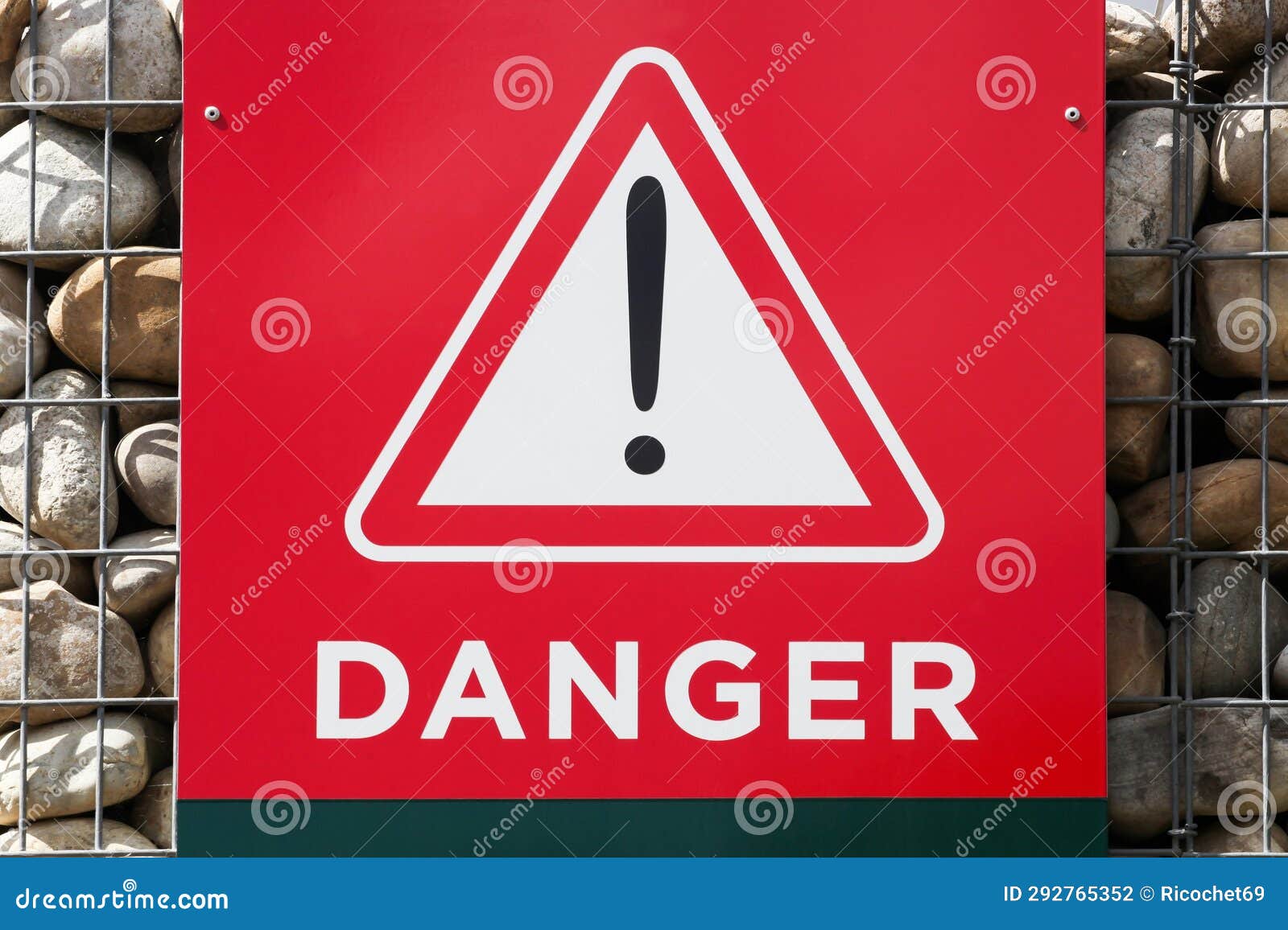 Sinal de perigo foto de stock. Imagem de problema, consultivo - 292765352