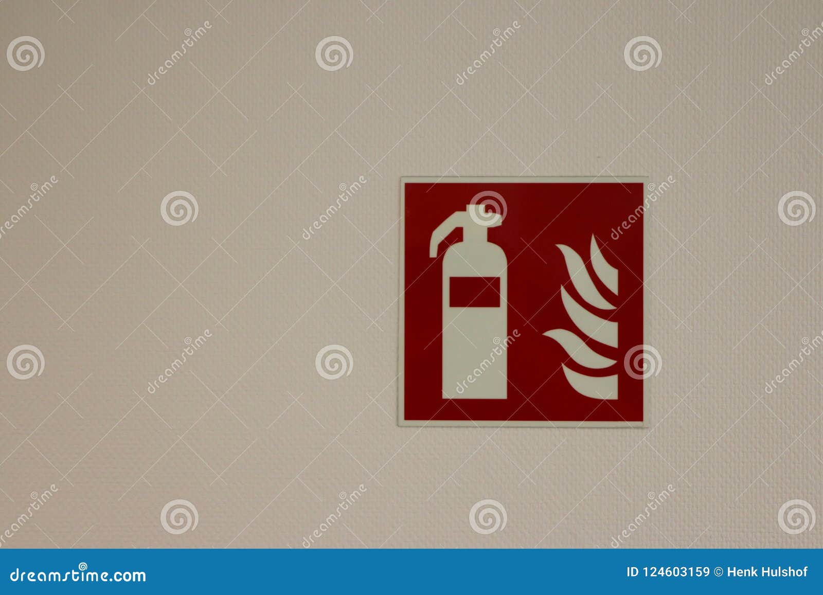 Sinal De Segurança Para Um Extintor Imagem de Stock - Imagem de sinal ...