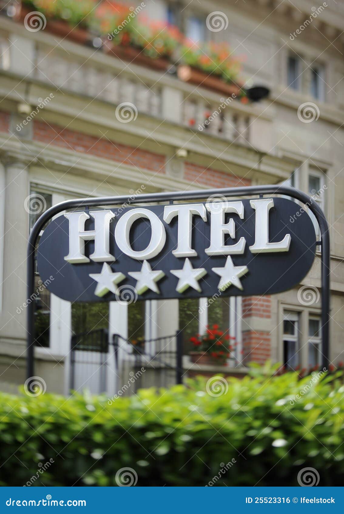 Sinal do hotel foto de stock. Imagem de turismo, sinal - 25523316