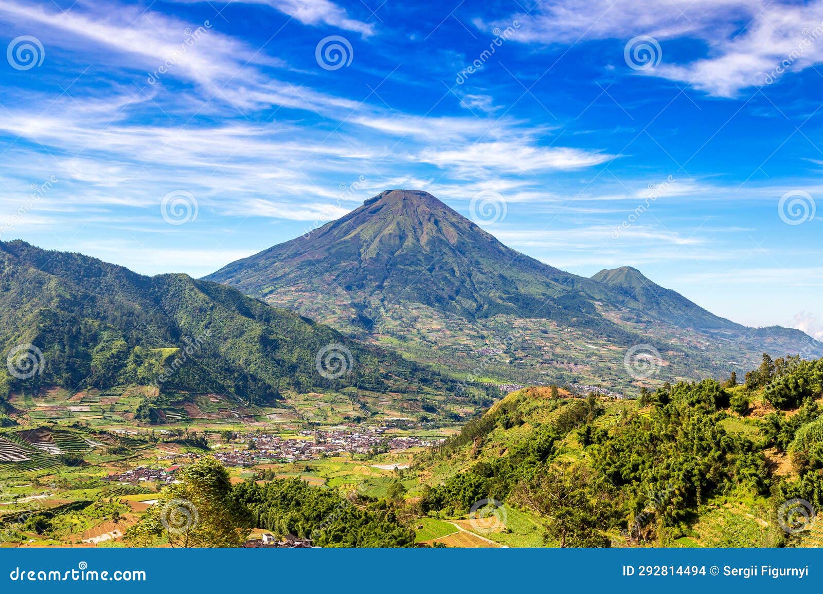 Sindoro Mountain, Central Java Stock Photo - Image of outdoor, mountain ...