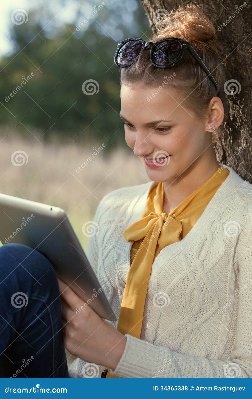 Sing Ipad Young Woman in the Park Stock Photo - Image of knitwear, long ...