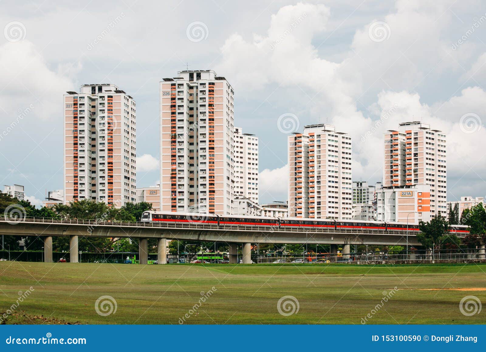 Singapore-01 DEC 2018: Singapore Mrt Railway Train Pass Though ...