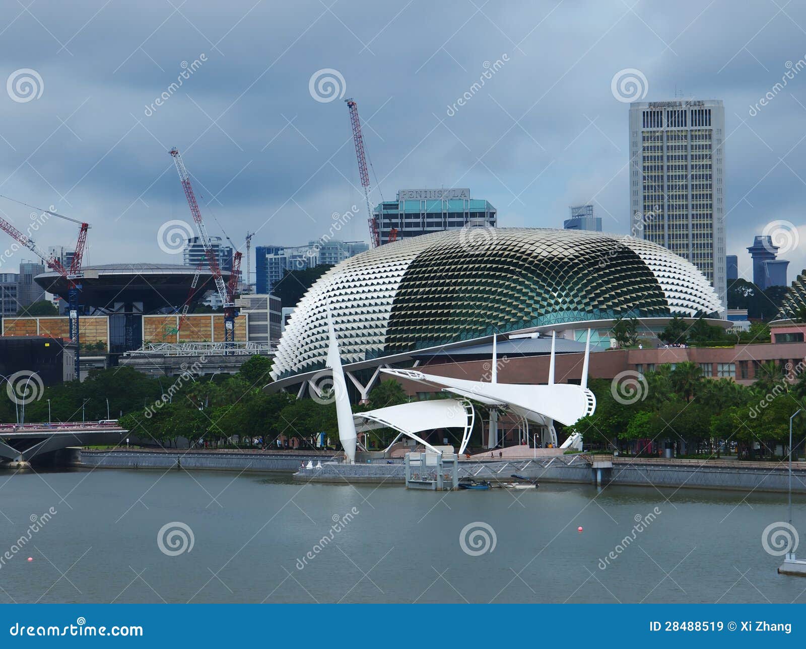 Singapore Esplanade editorial stock image. Image of esplanade - 28488519