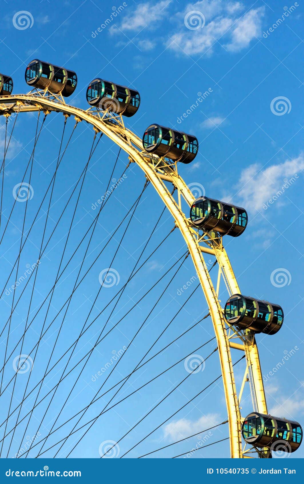Singapore Flyer - Observation Wheel Stock Image - Image of ferris ...